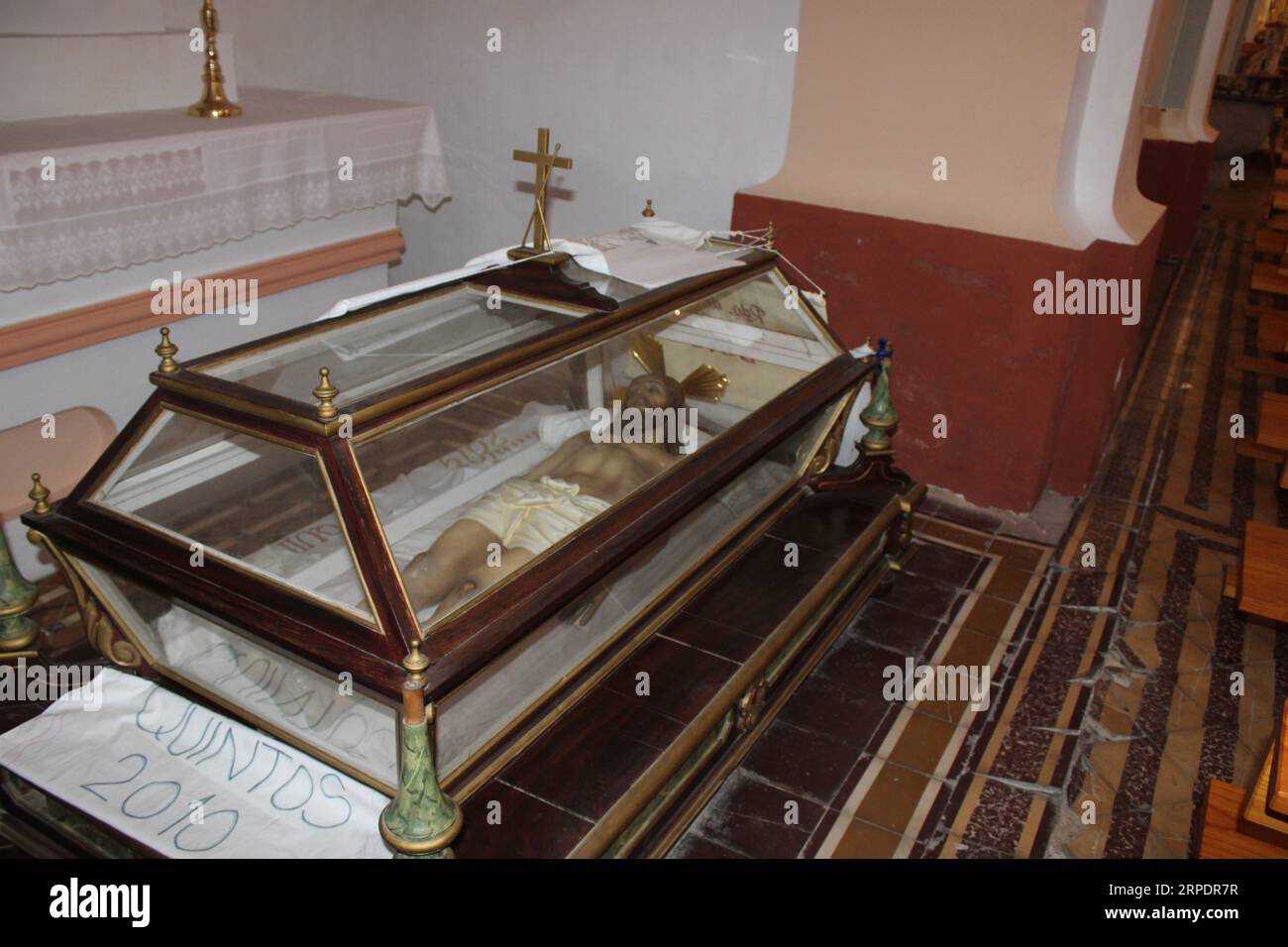 Estatua de maria y jesus hi-res stock photography and images - Alamy