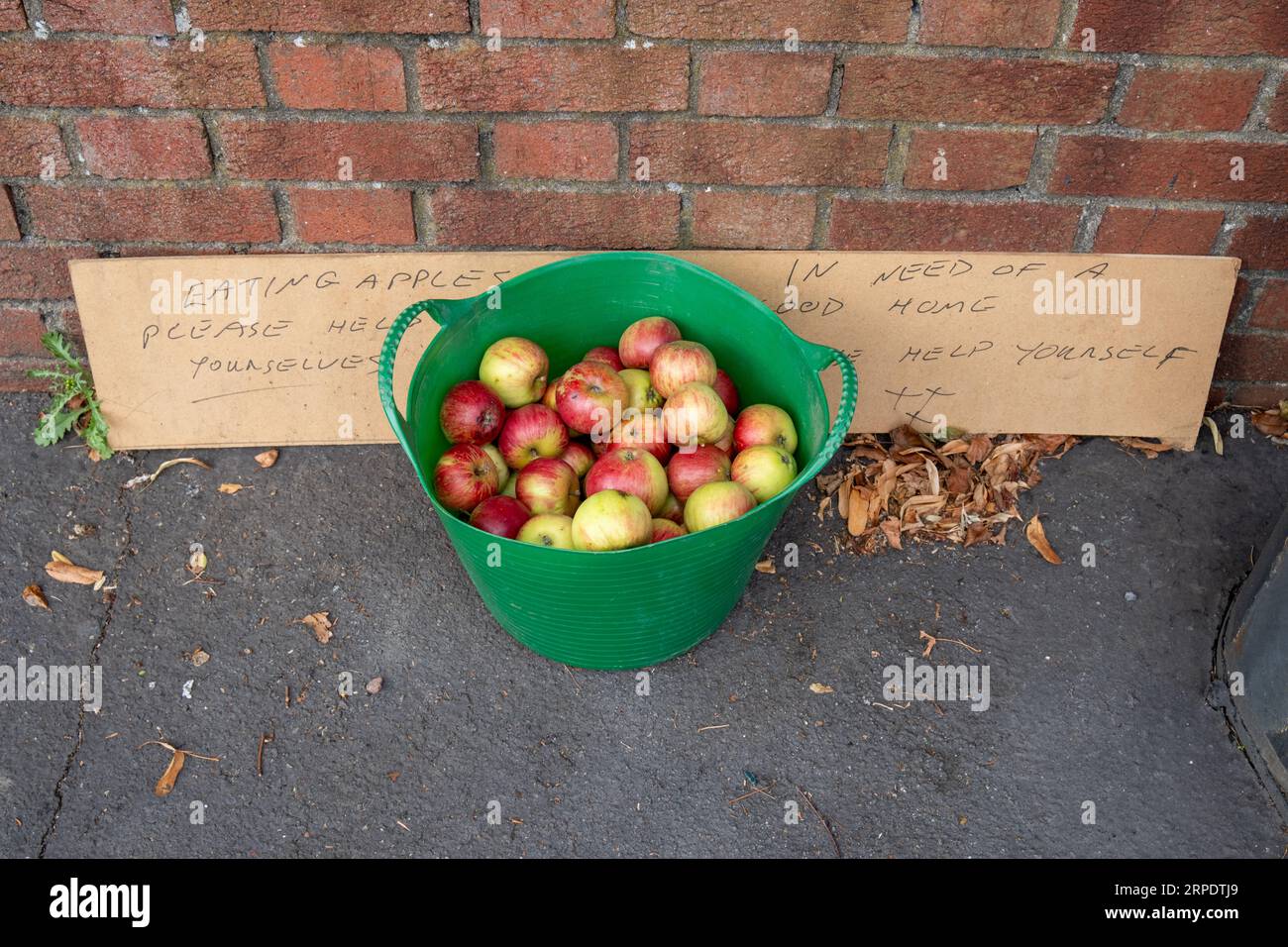 Free apples on the roadside Stock Photo - Alamy