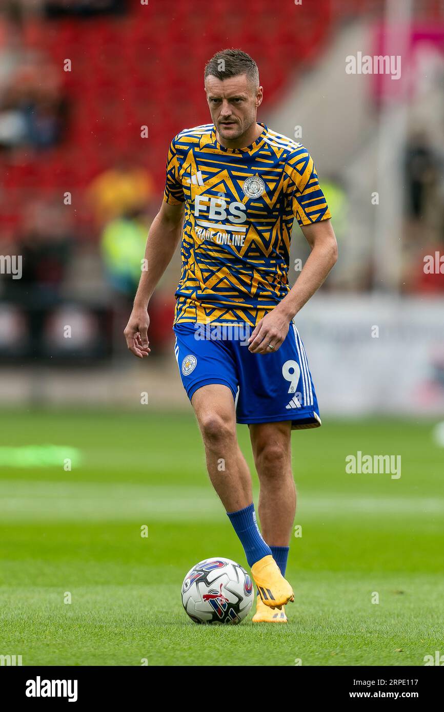 Rotherham united football club hi-res stock photography and images - Alamy