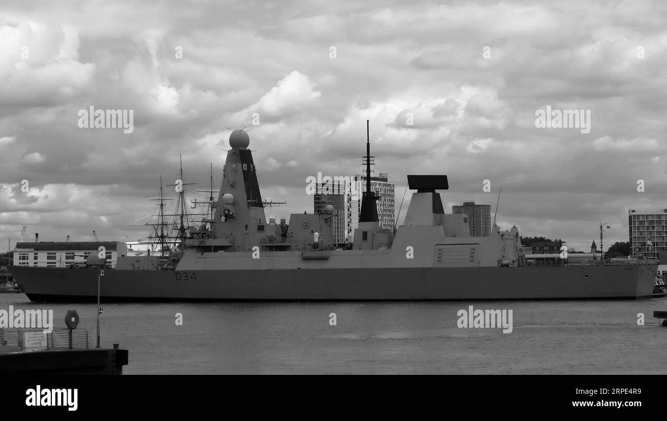 Black and white: Destroyer in Portsmouth harbour. D34, Royal Navy Type ...