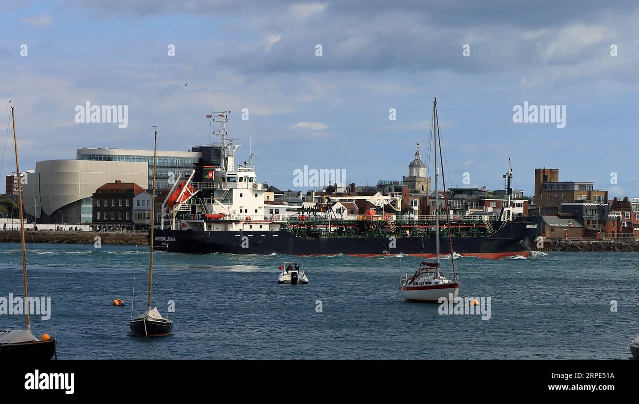 Oil products tanker hi-res stock photography and images - Alamy