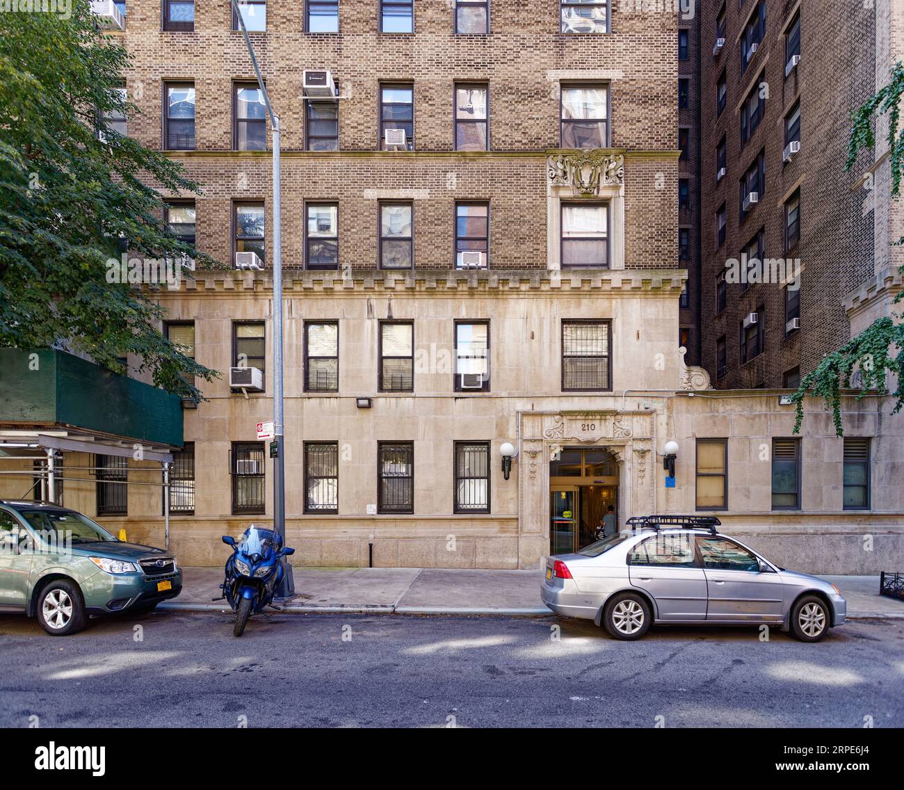 Upper West Side: Emery Roth designed – and lived in – Walter Arms, a ...