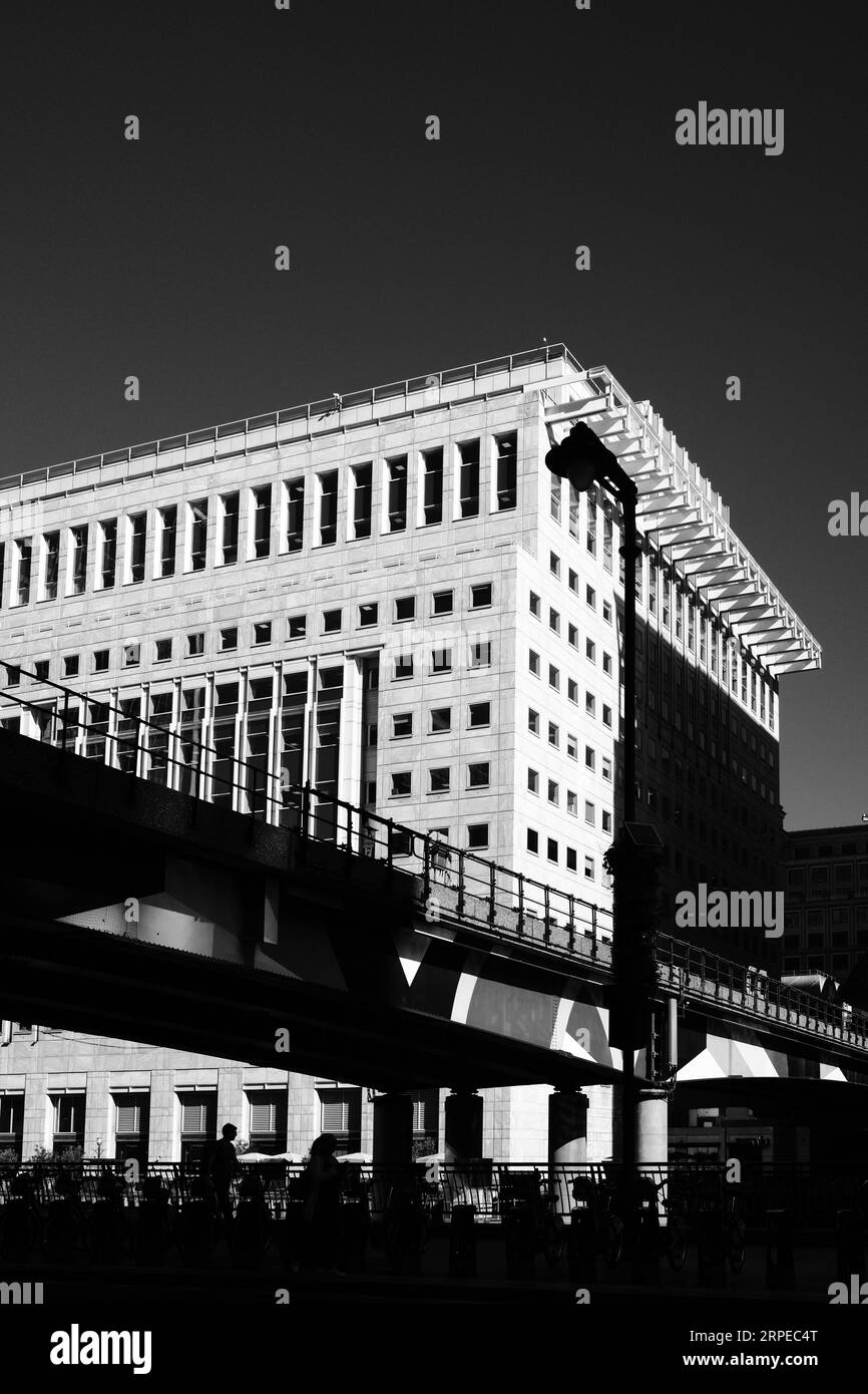 Docklands architecture Black and White Stock Photos & Images - Alamy