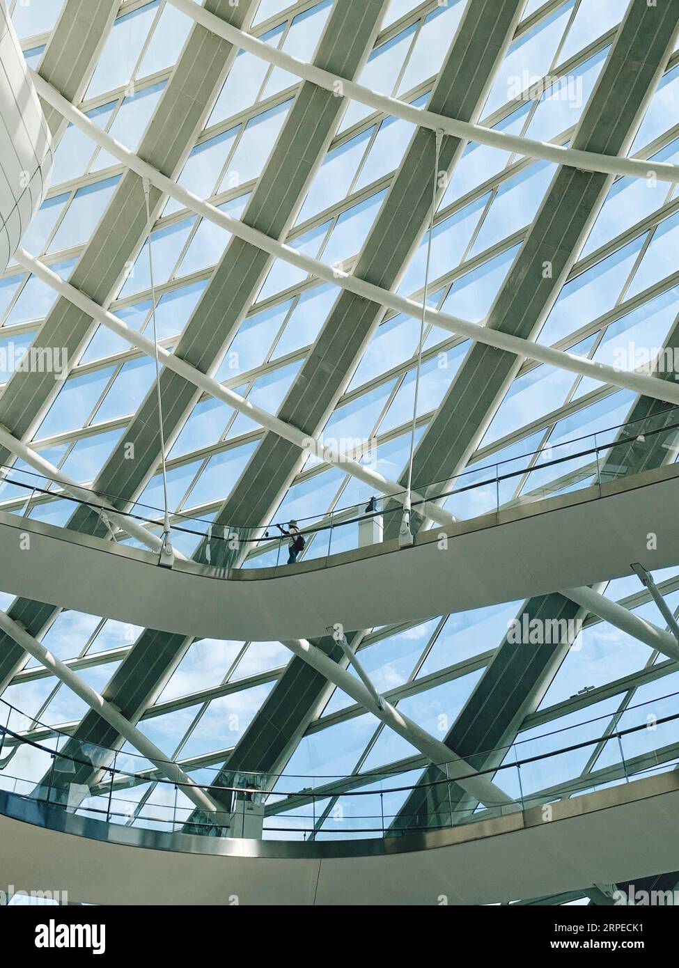 Circular ramp hi-res stock photography and images - Alamy