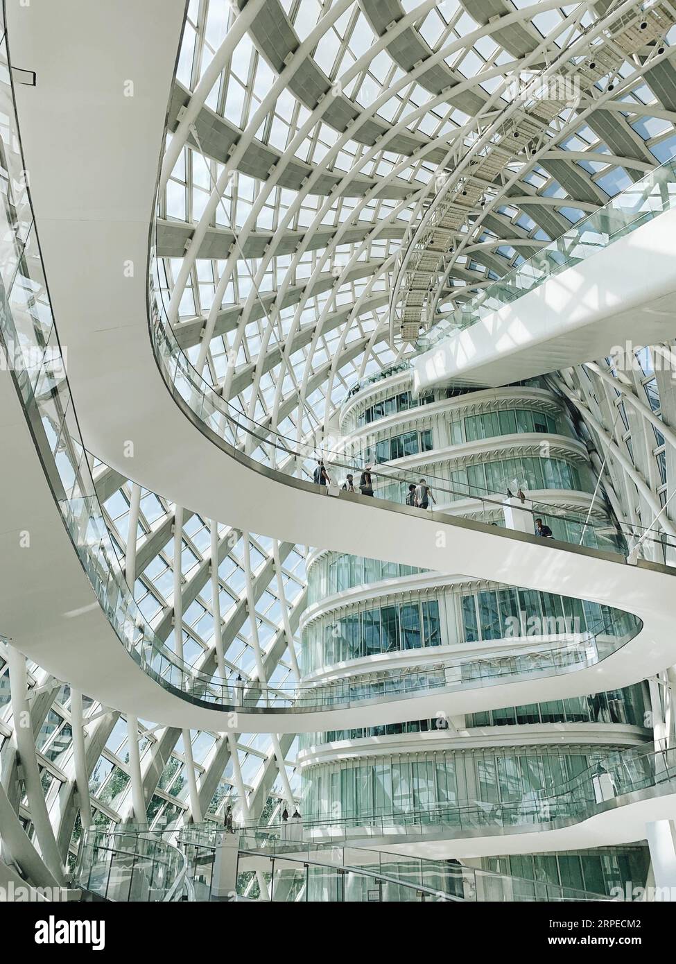 Circular ramp hi-res stock photography and images - Alamy