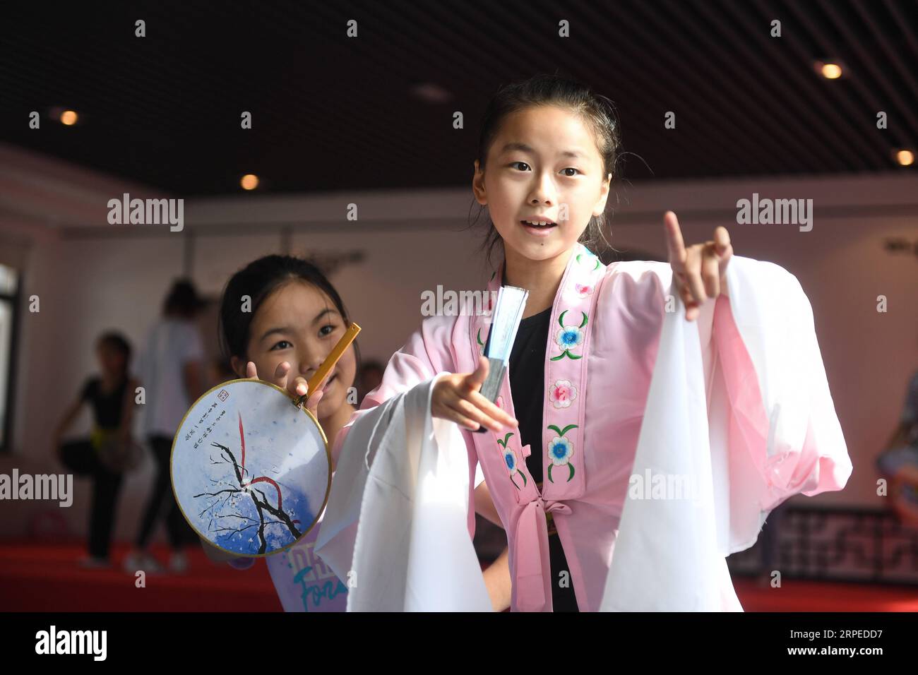 Drive in opera hi-res stock photography and images - Alamy