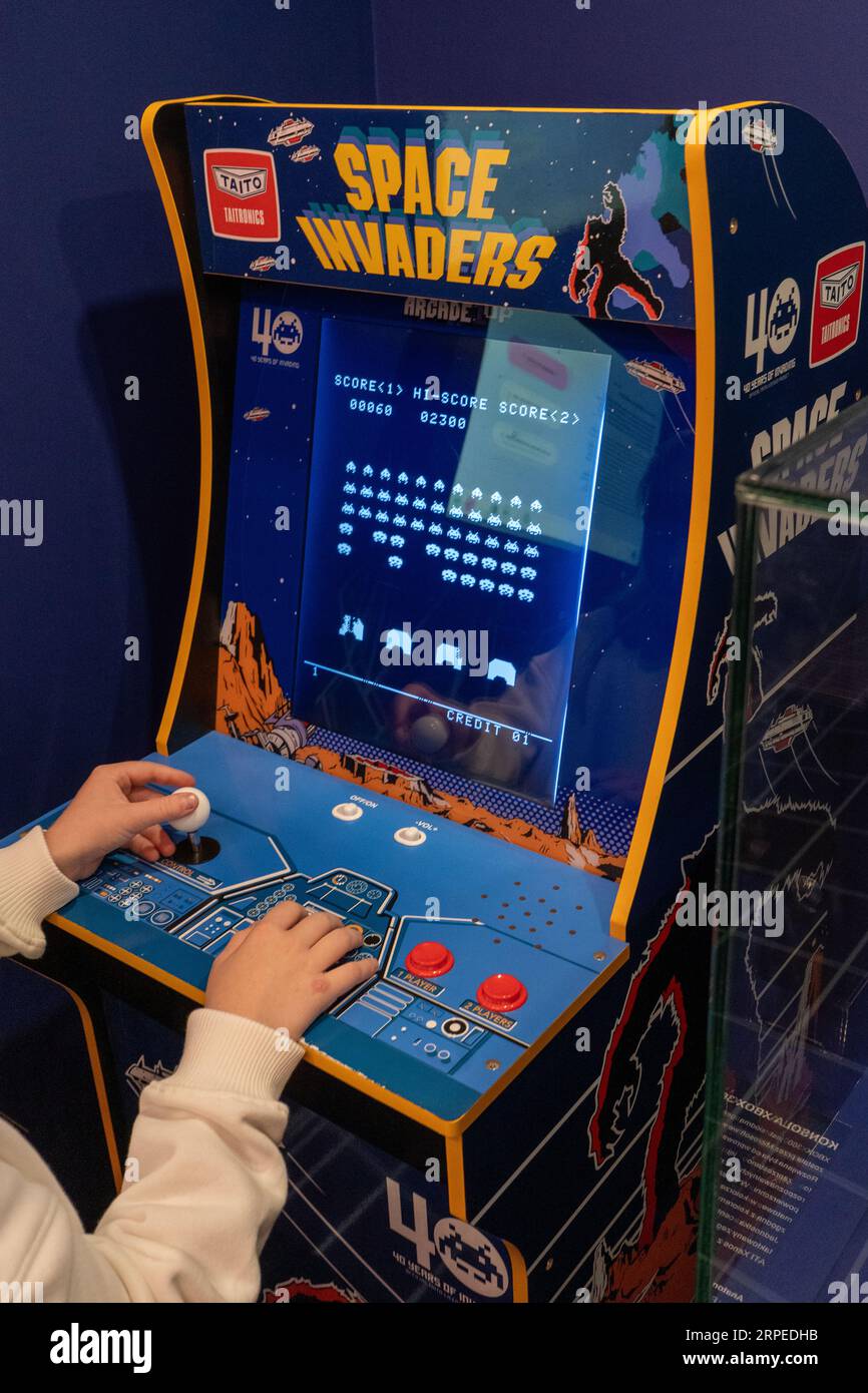 Taito space invaders hi-res stock photography and images - Alamy