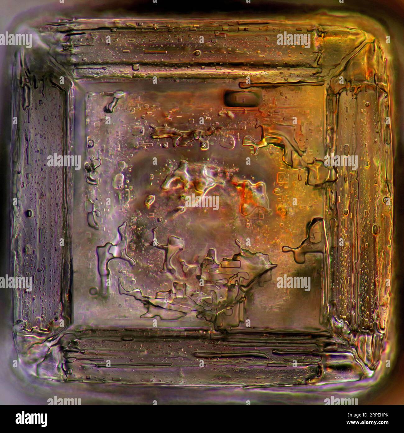 Salt crystals microscope hi-res stock photography and images - Alamy
