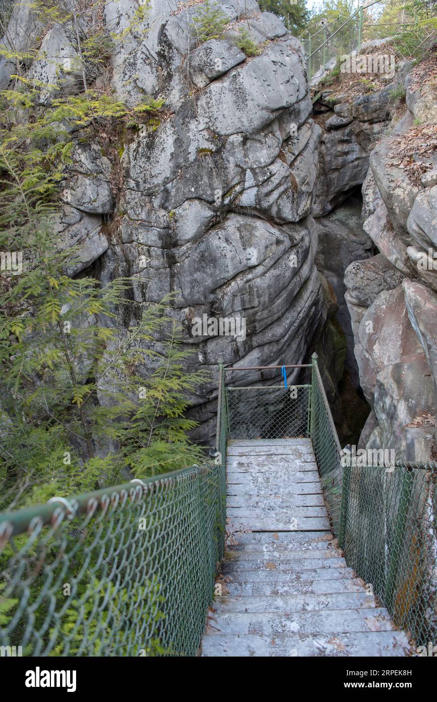 The chasm viewing bridge hi-res stock photography and images - Alamy