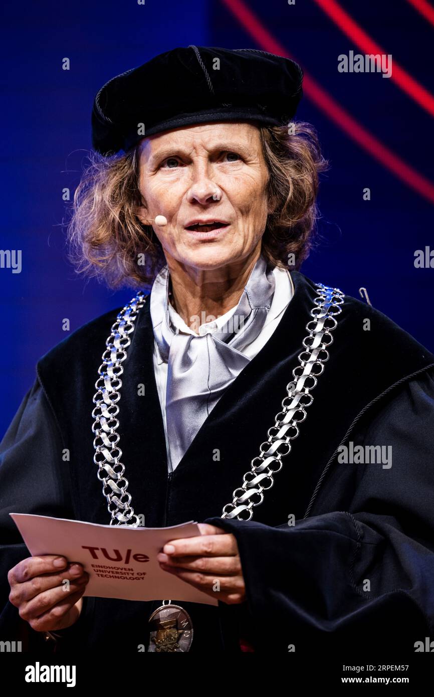 Academisch jaar hi-res stock photography and images - Alamy