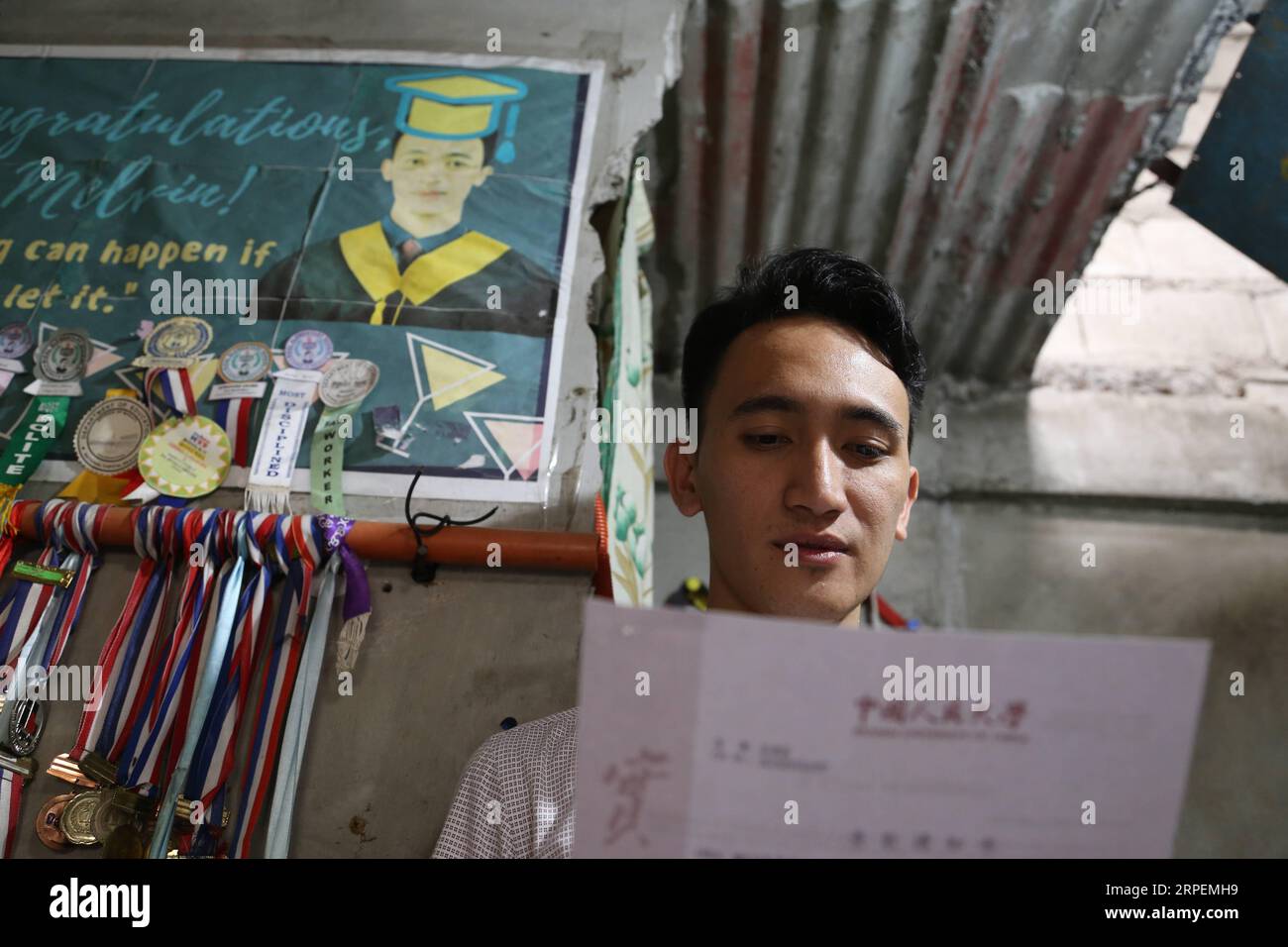(190901) -- MANILA, Sept. 1, 2019 -- Melvin Chua reads his admission ...