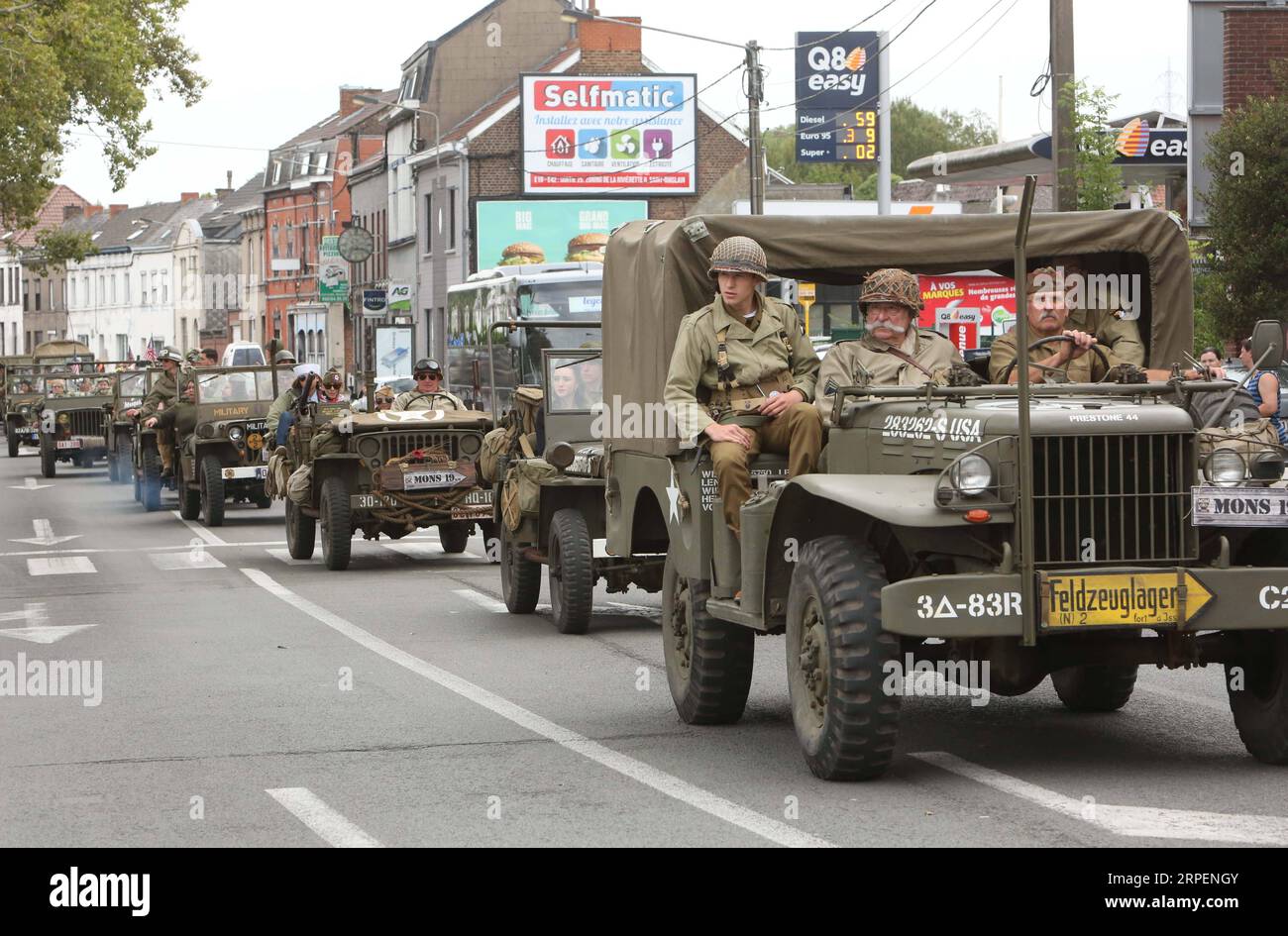 Liberation of brussels 1944 hi-res stock photography and images - Alamy