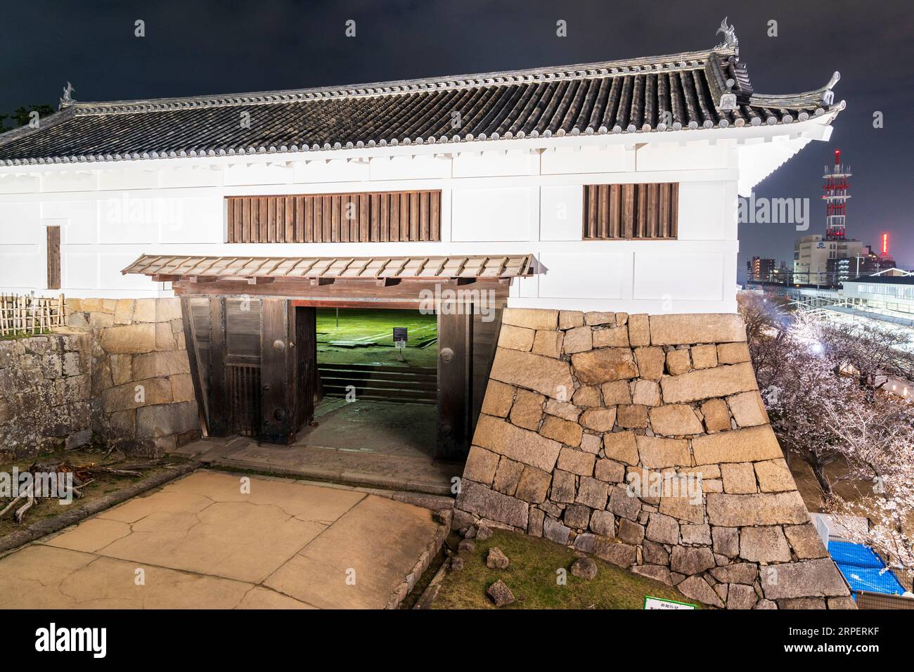 A yaguramon, gate with turret over. Illuminated Sujigane Gomon ...