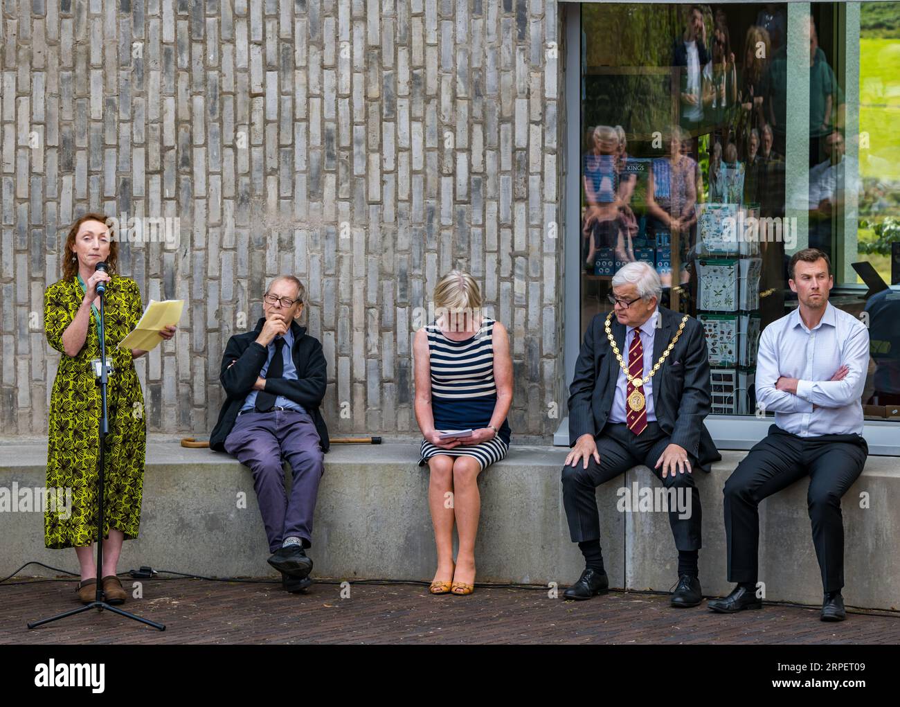 Dr sharon webb hi-res stock photography and images - Alamy