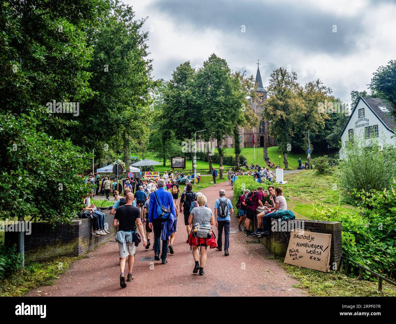 Oosterbeek, Netherlands. 02nd Sep, 2023. Participants are seen arriving ...
