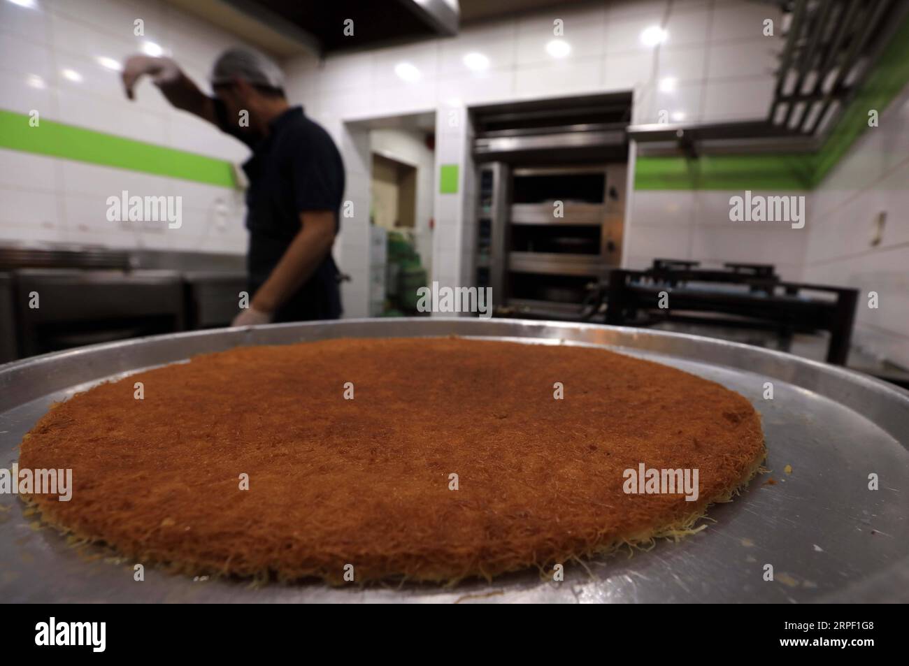 Kunafa jordan hi-res stock photography and images - Alamy