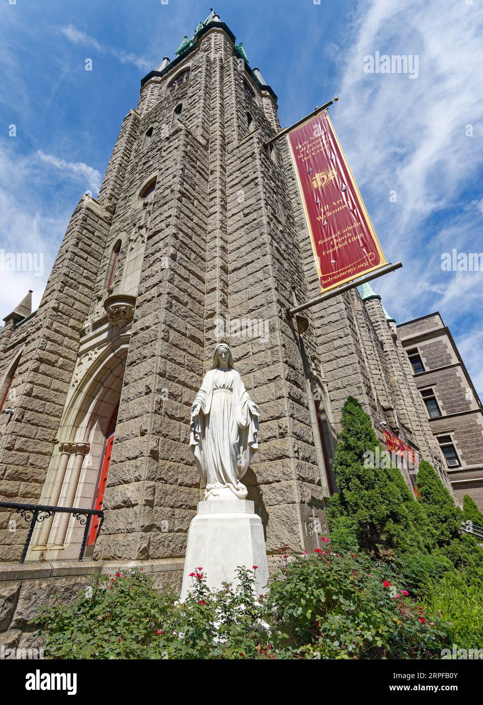 Upper West Side: Holy Name of Jesus Roman Catholic Church, a granite ...