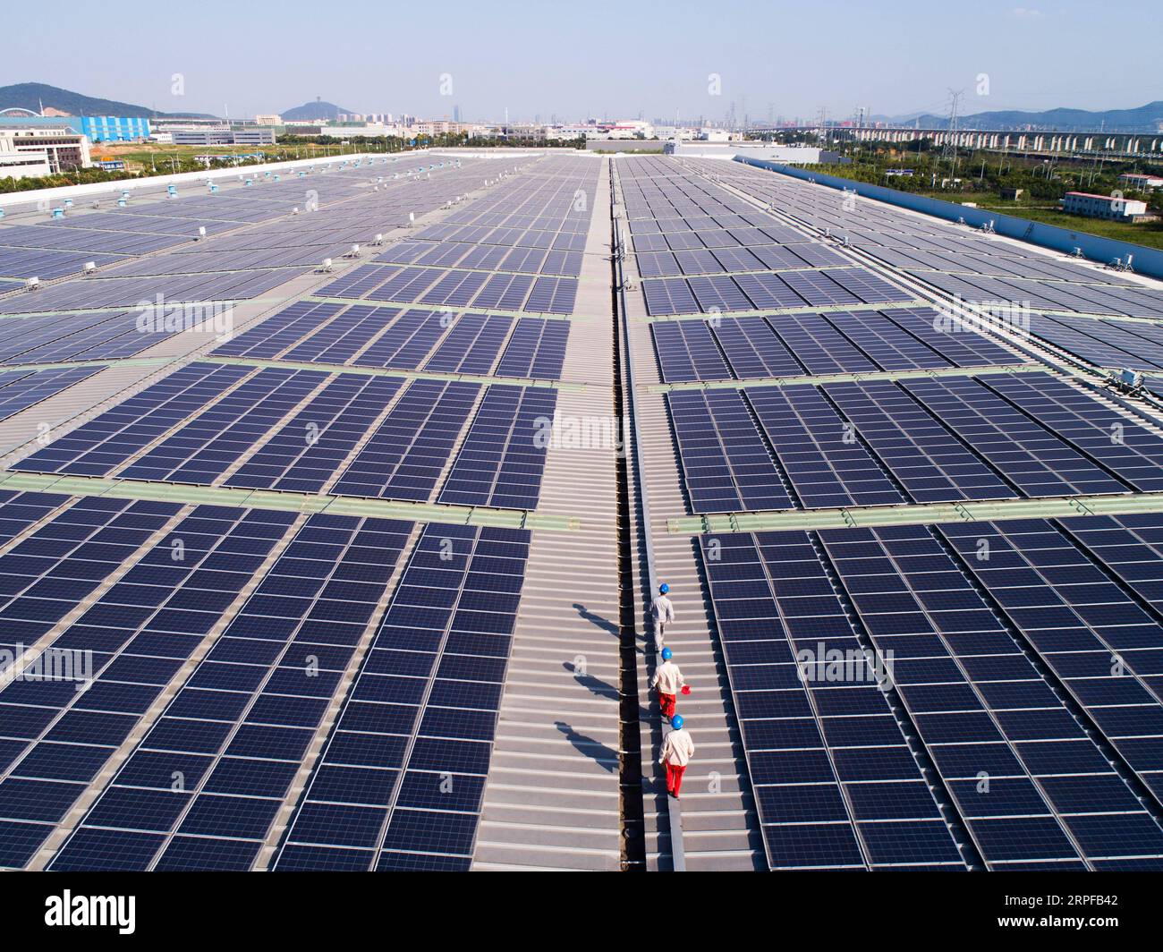 China distributed solar hi-res stock photography and images - Alamy