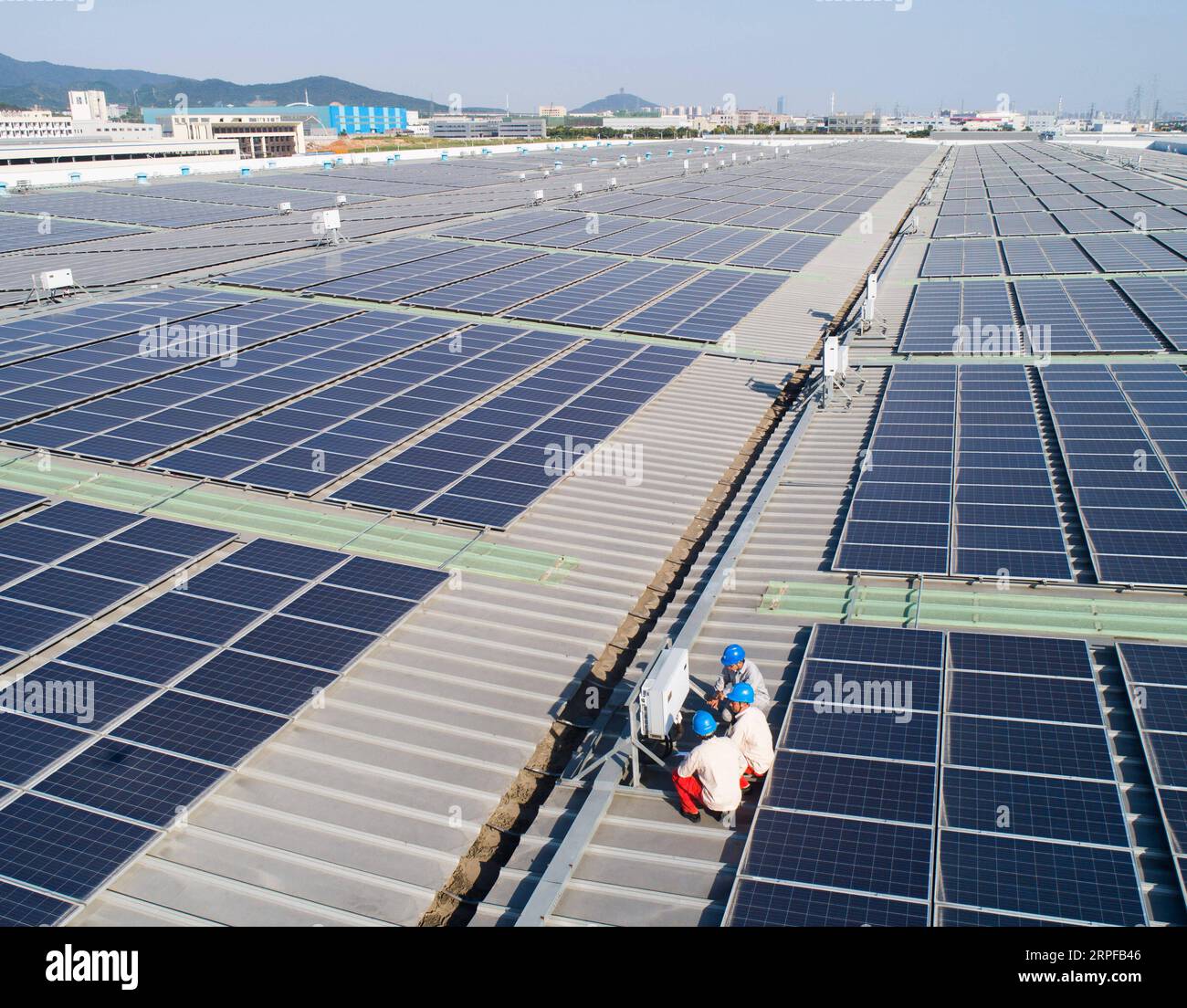 China distributed solar hi-res stock photography and images - Alamy