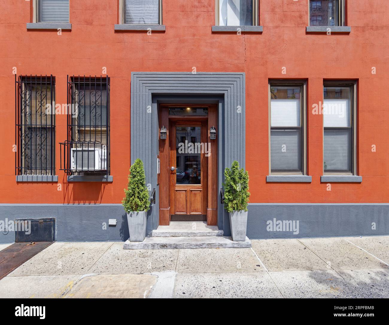 Upper West Side: 115 West 96th Street is an Art Deco-styled low-rise co ...