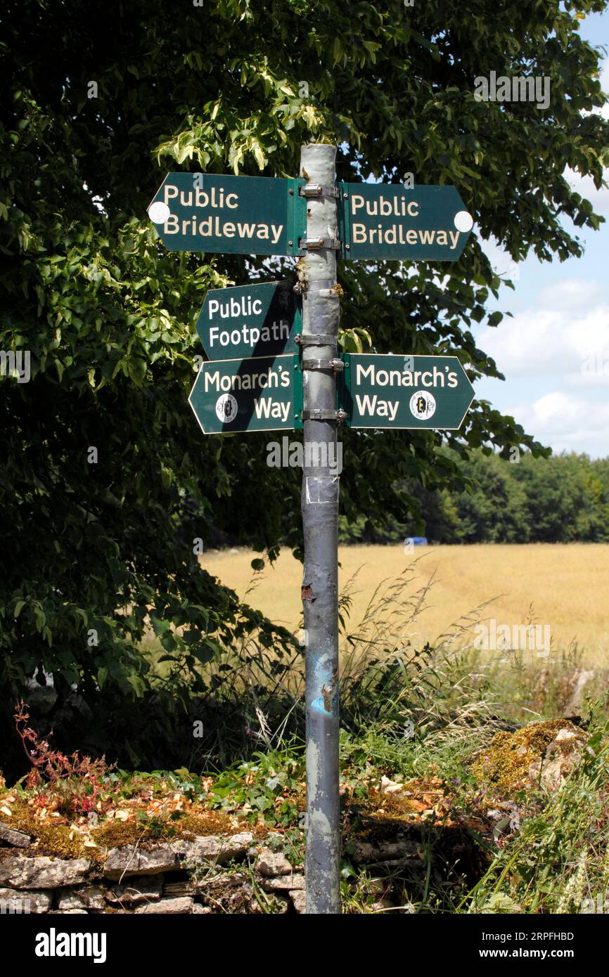 Monarchs Way, publci bridleway and public footpath signs, signs as a ... Monarchs Way, publci bridleway and public footpath signs, signs as a ...