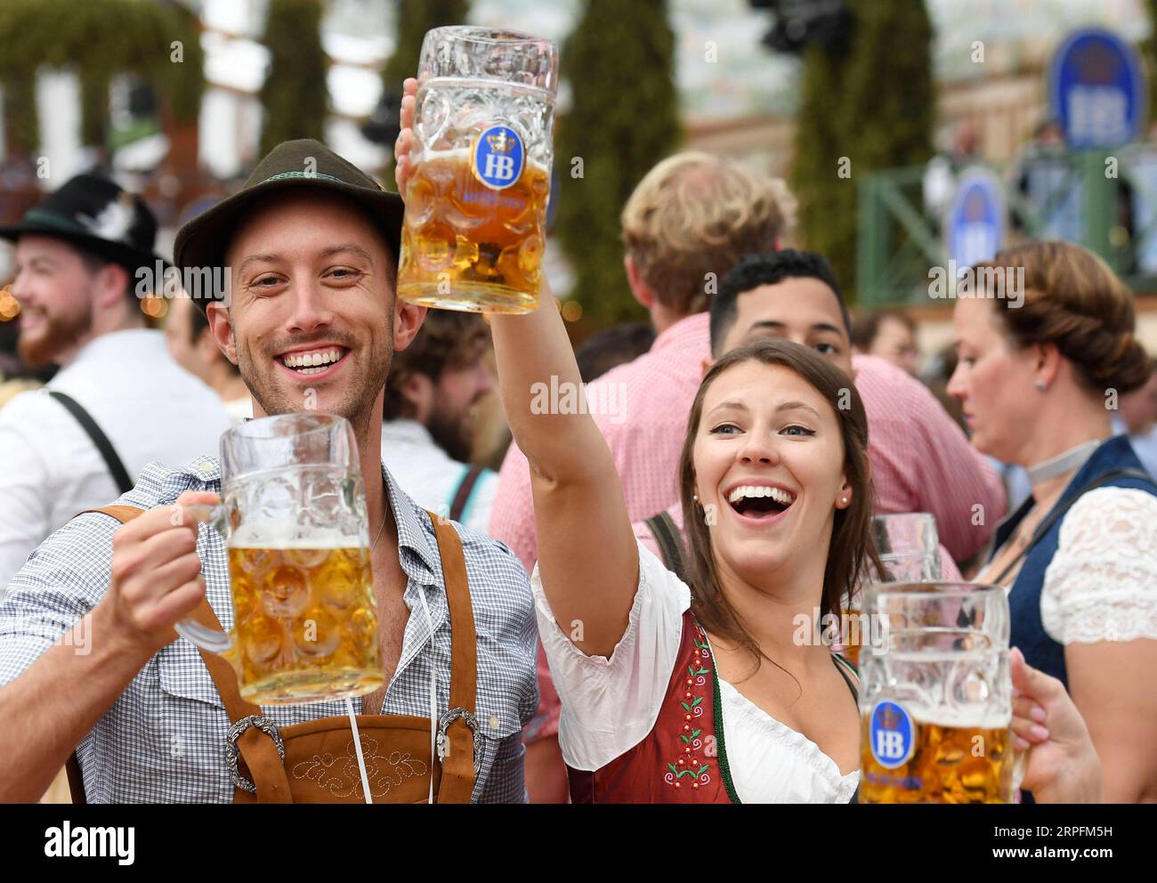190927 -- BEIJING, Sept. 27, 2019 -- People drink beer in a festival ...