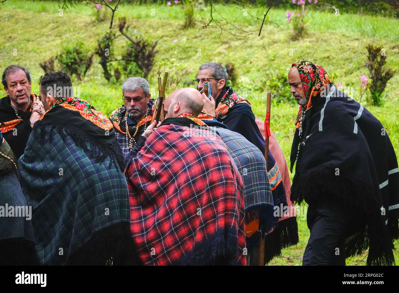 Roman Catholic pilgrims called Romeiros, stand together for prayer ...