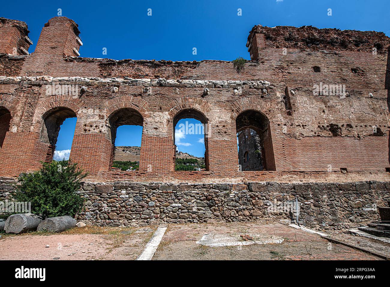 Basilica of the Red Courtyard in Izmir,Bergama Stock Photo - Alamy