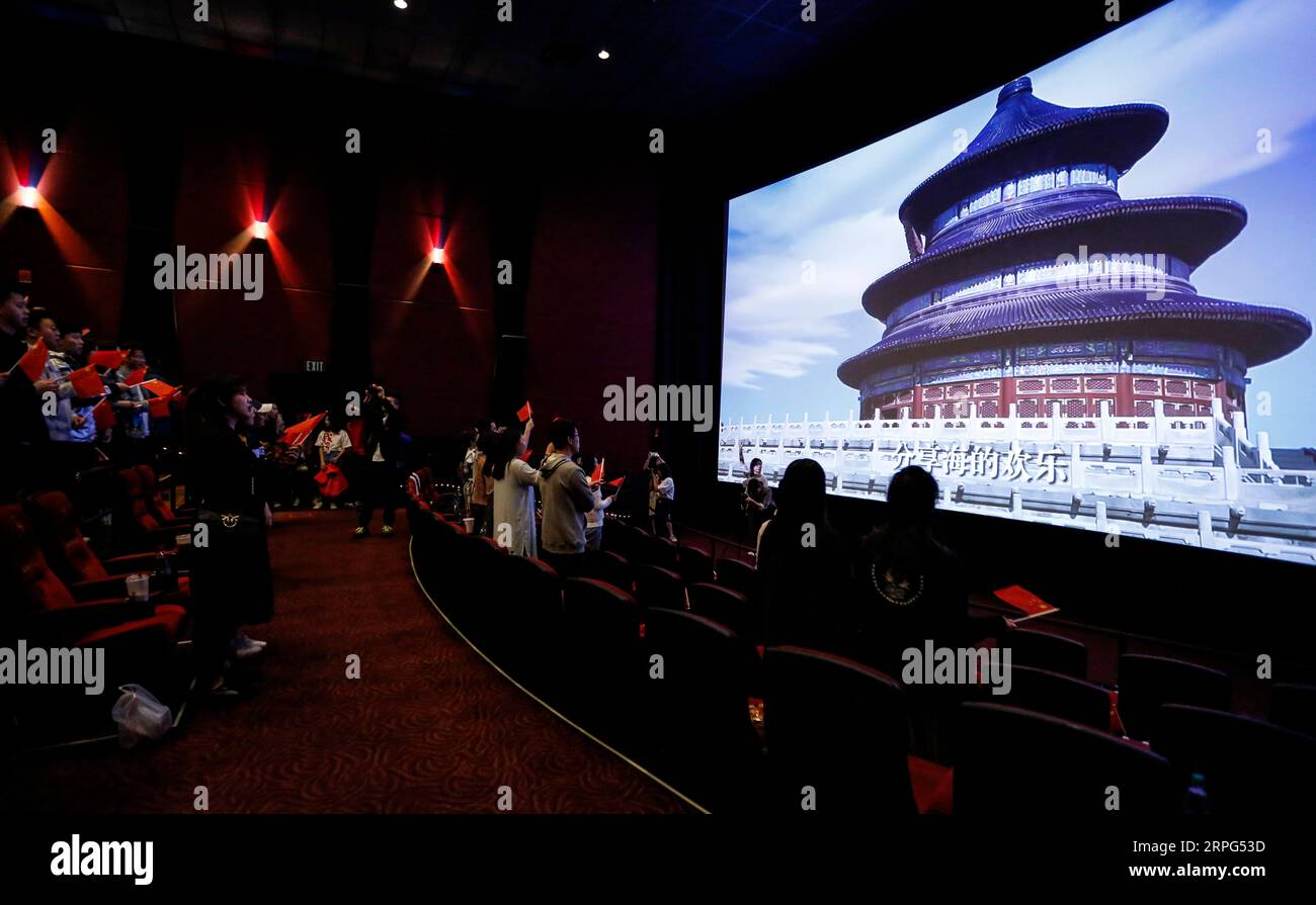 191002 -- LOS ANGELES, Oct. 2, 2019 -- Audience sing My People, My ...