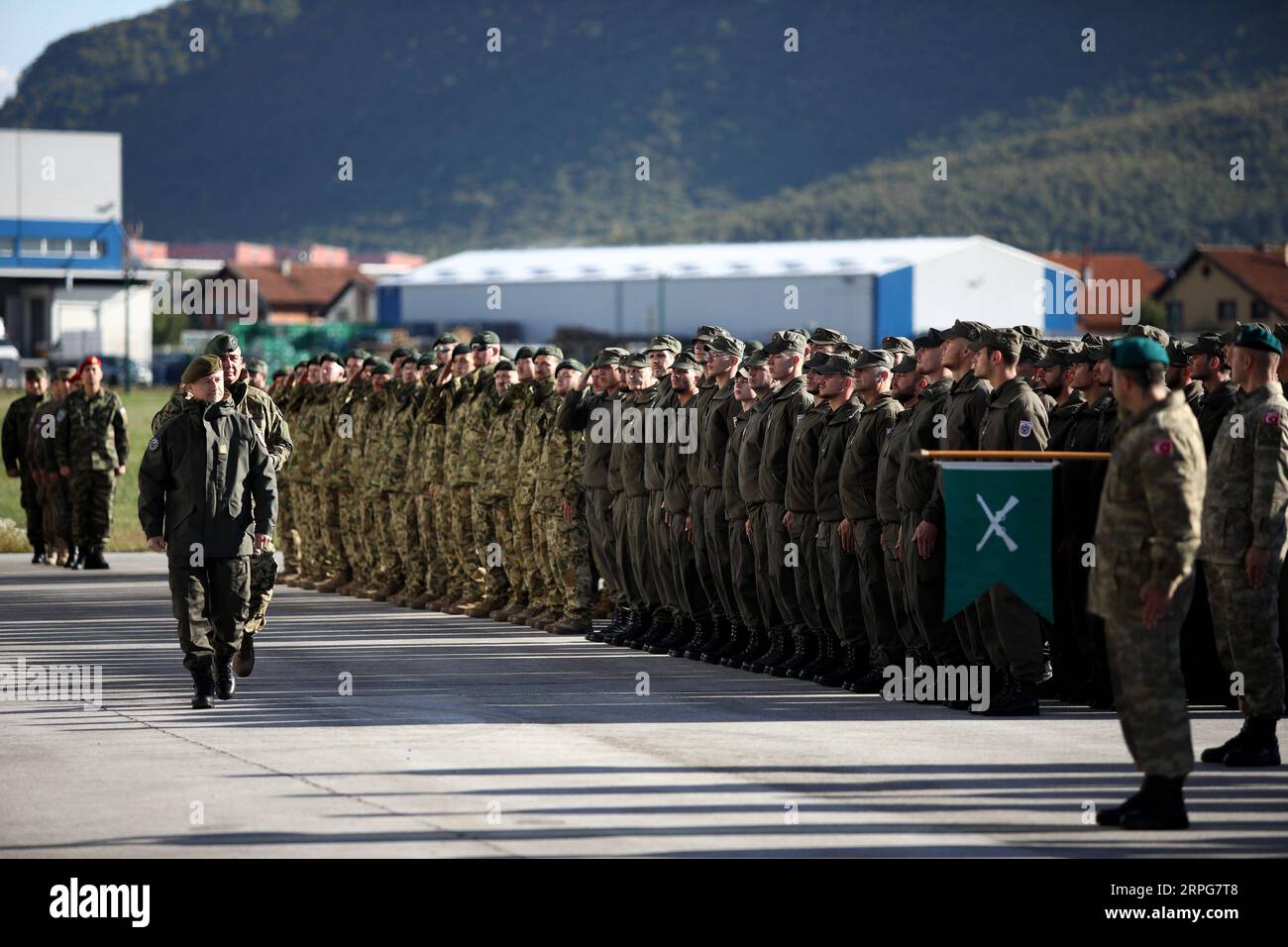 Military headquarters parade hi-res stock photography and images - Alamy