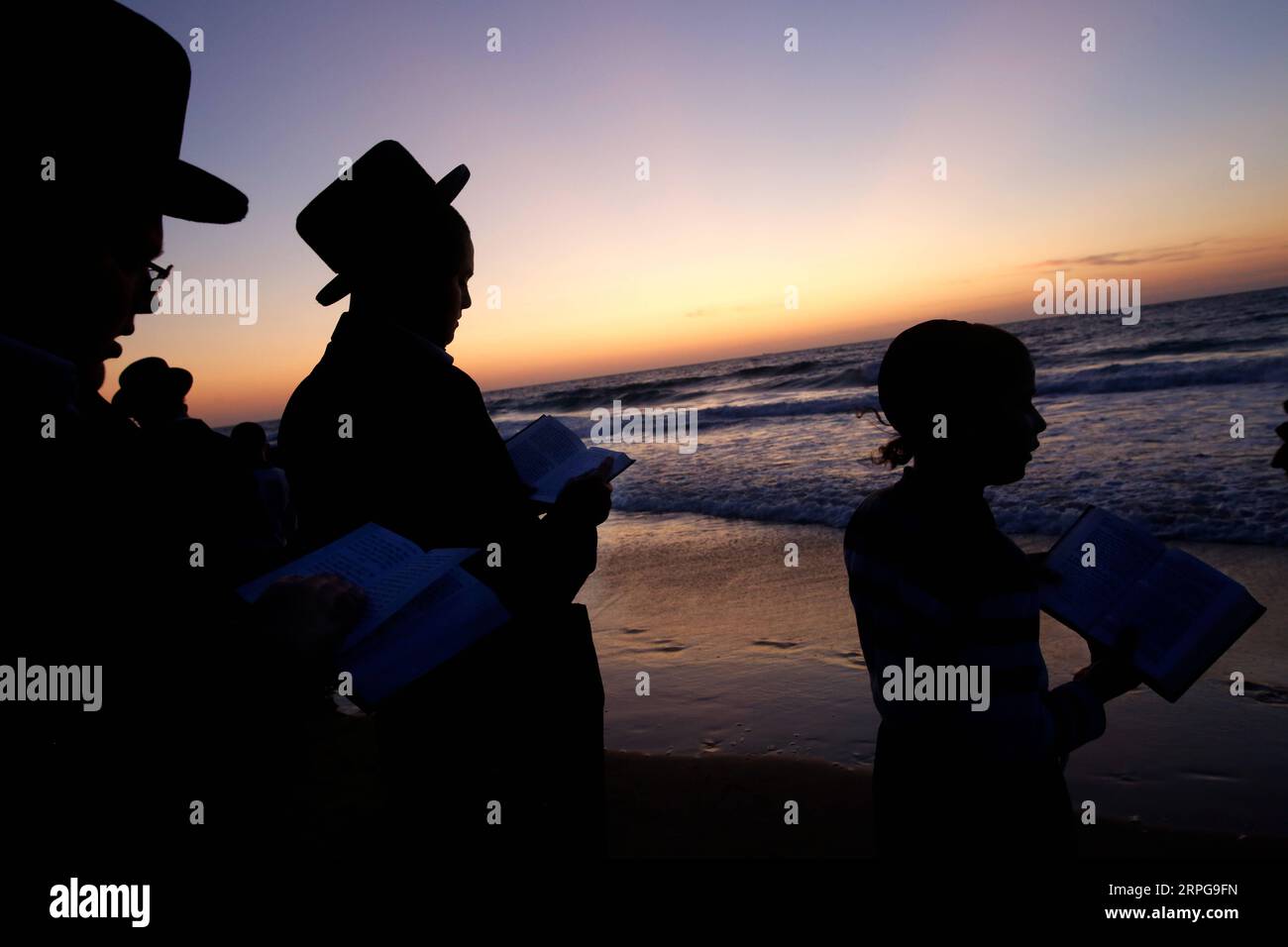 Israel ashdod orthodox hi-res stock photography and images - Alamy