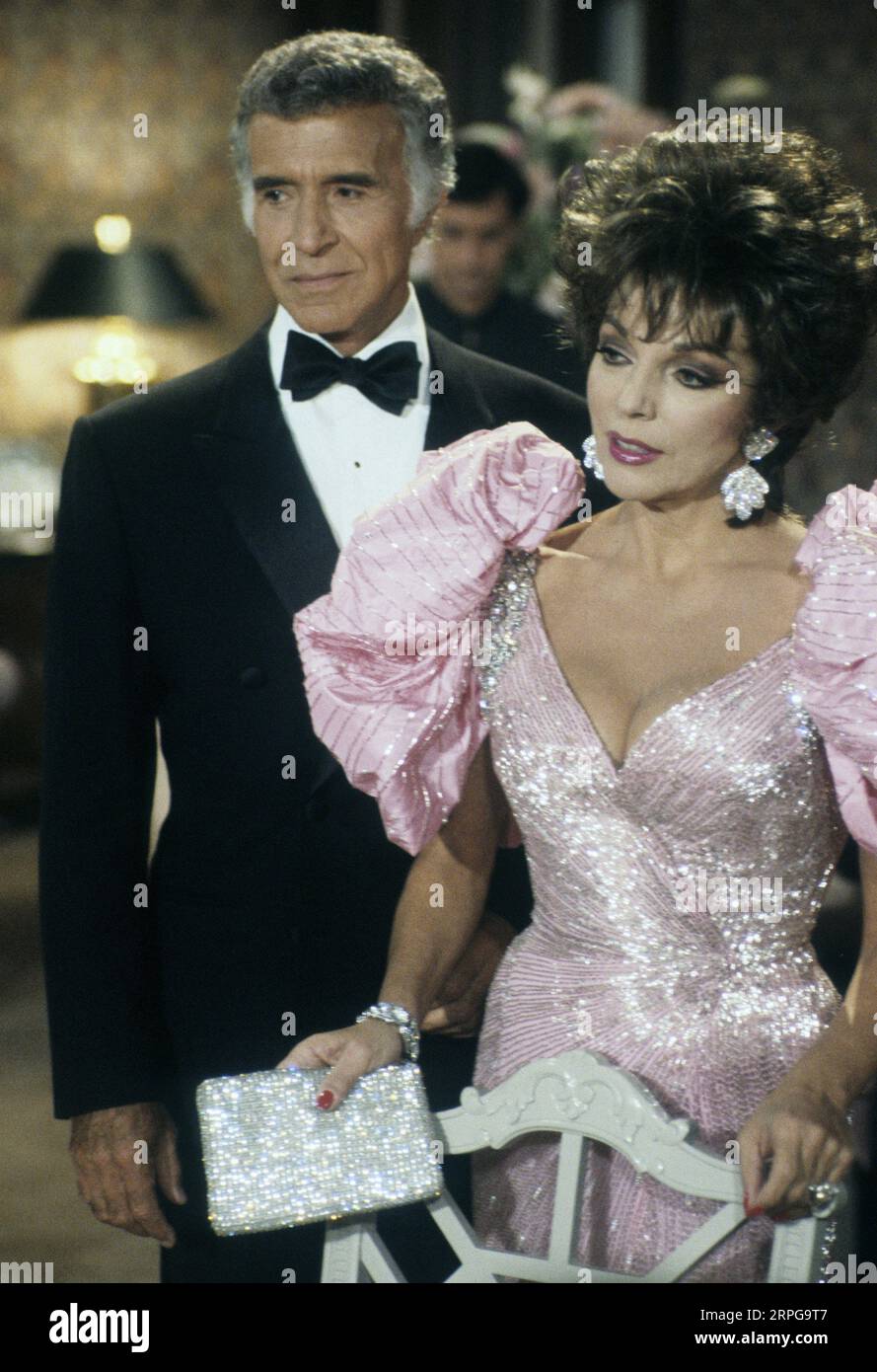 DYNASTY TV Series Joan Collins Linda Evans Stock Photo - Alamy