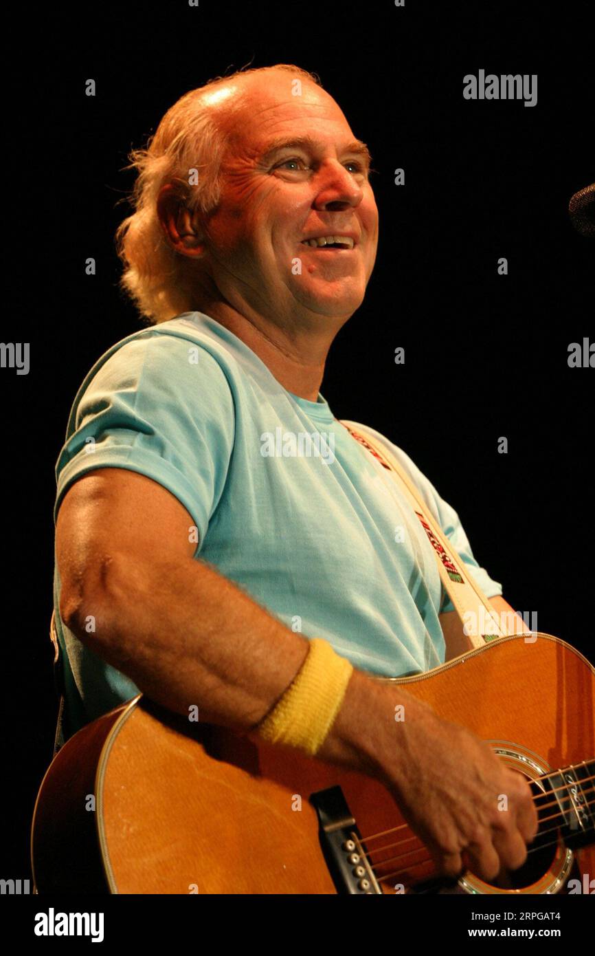 Jimmy buffett concert hi-res stock photography and images - Alamy