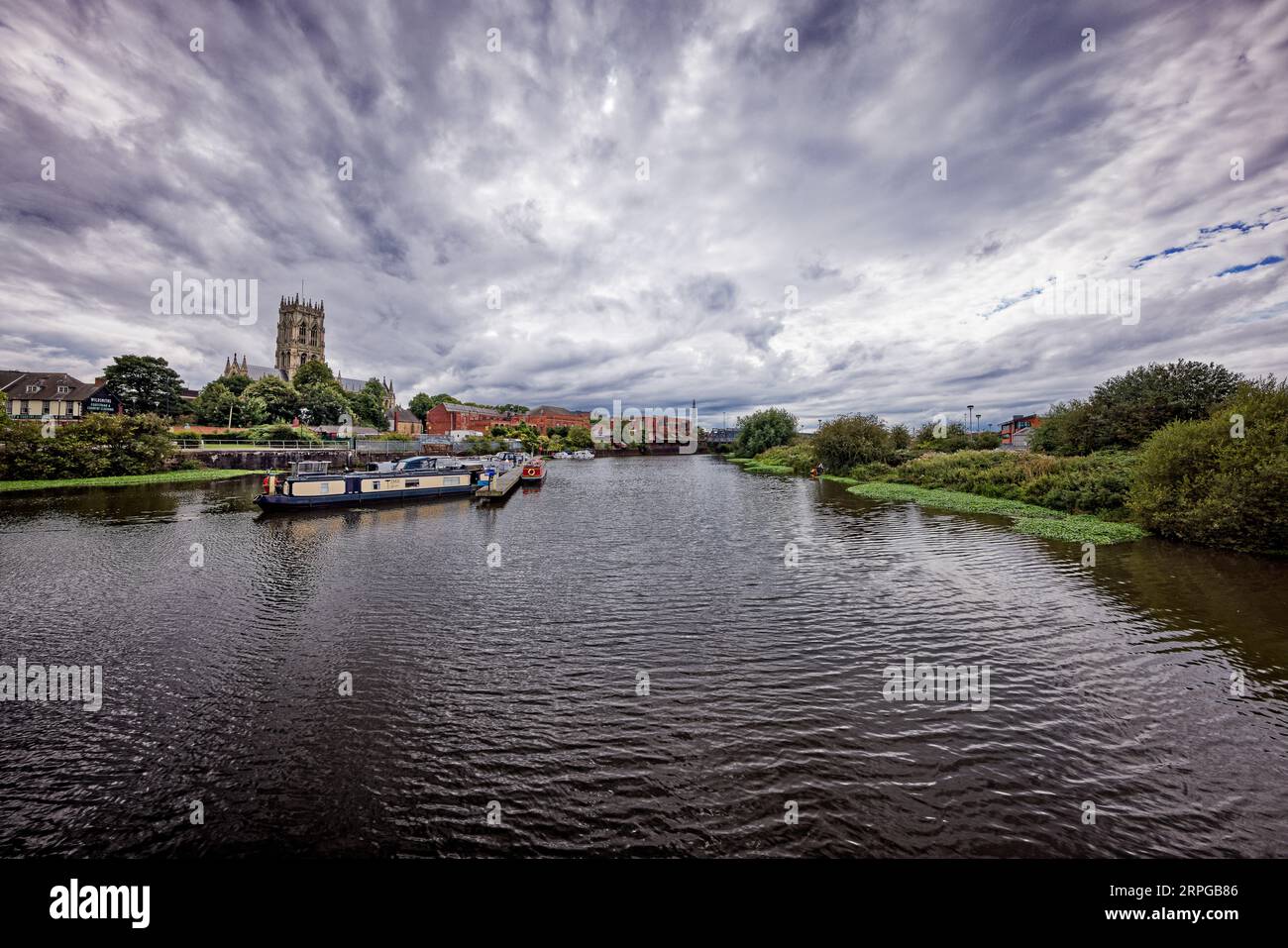 Doncaster minster hi-res stock photography and images - Alamy