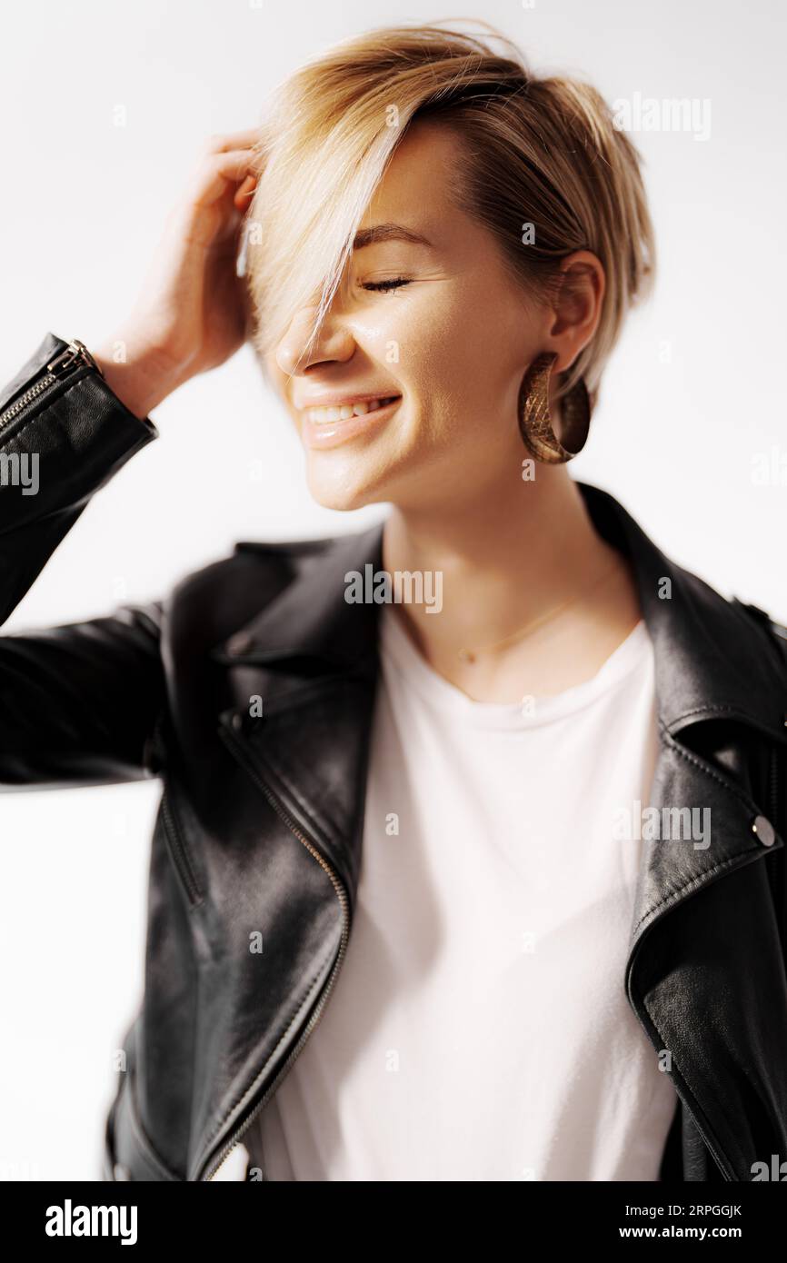 Shy demeanor hi-res stock photography and images - Alamy