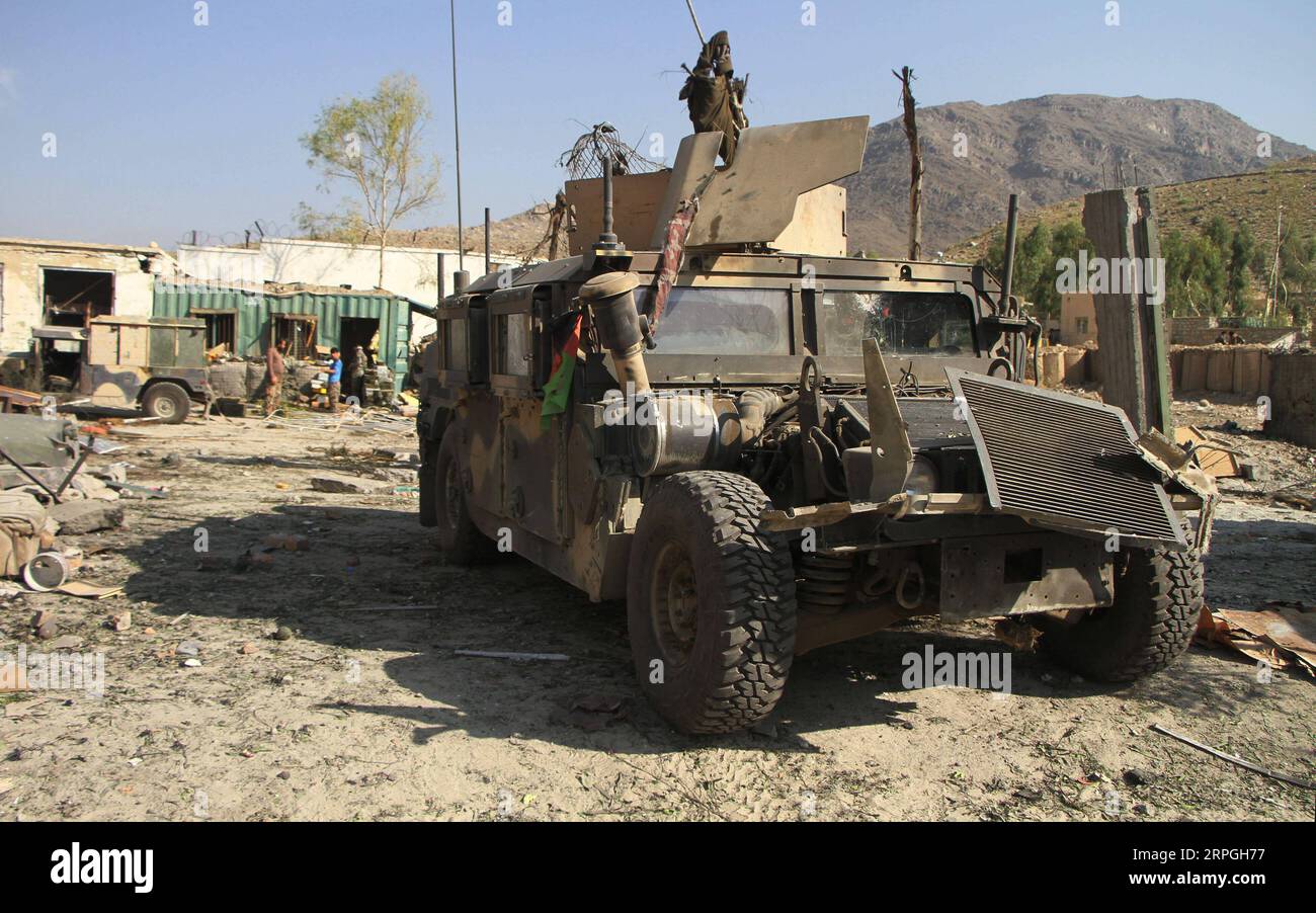 Damaged military vehicle hi-res stock photography and images - Alamy