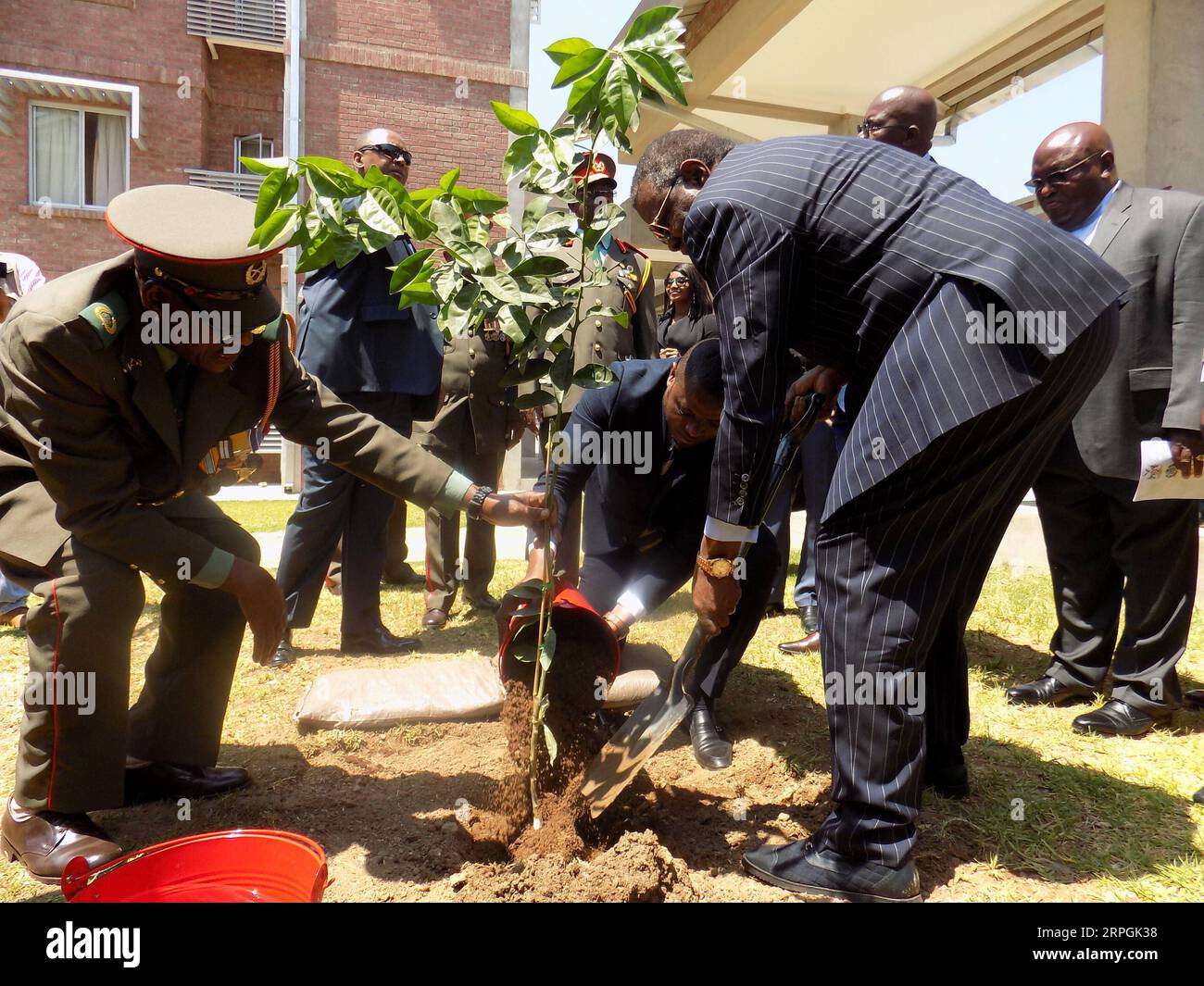 17 oct 70 hi-res stock photography and images - Alamy