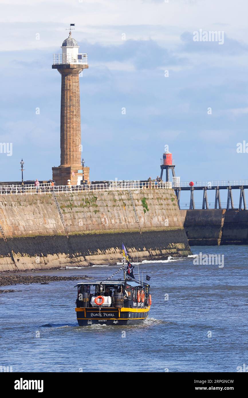 Whitby pirate boat trips hi-res stock photography and images - Alamy