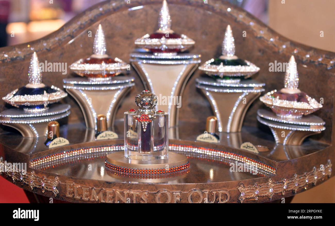Perfume bottles from the middle east hi-res stock photography and ...