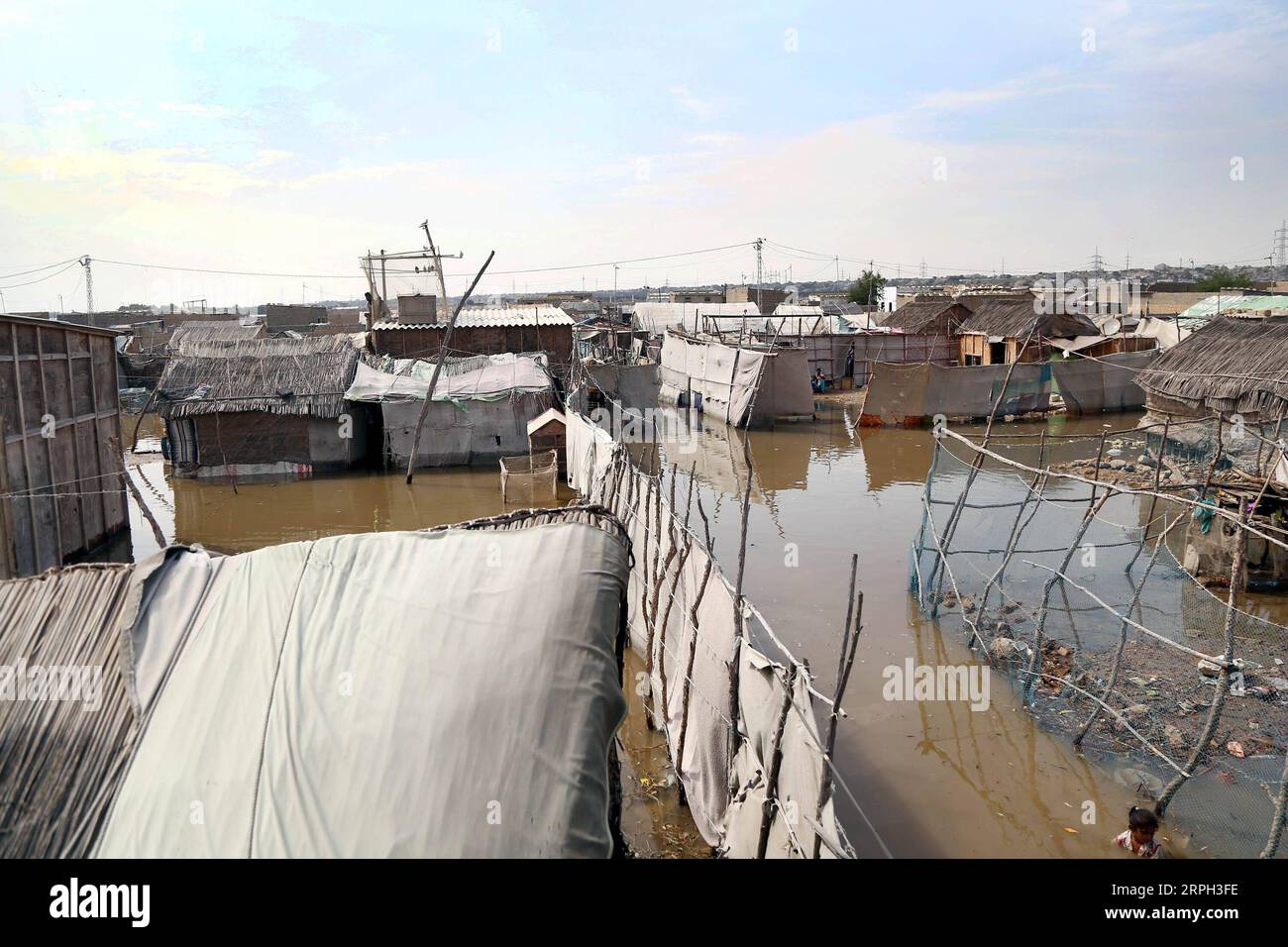 Pakistan karachi cyclone hi-res stock photography and images - Alamy