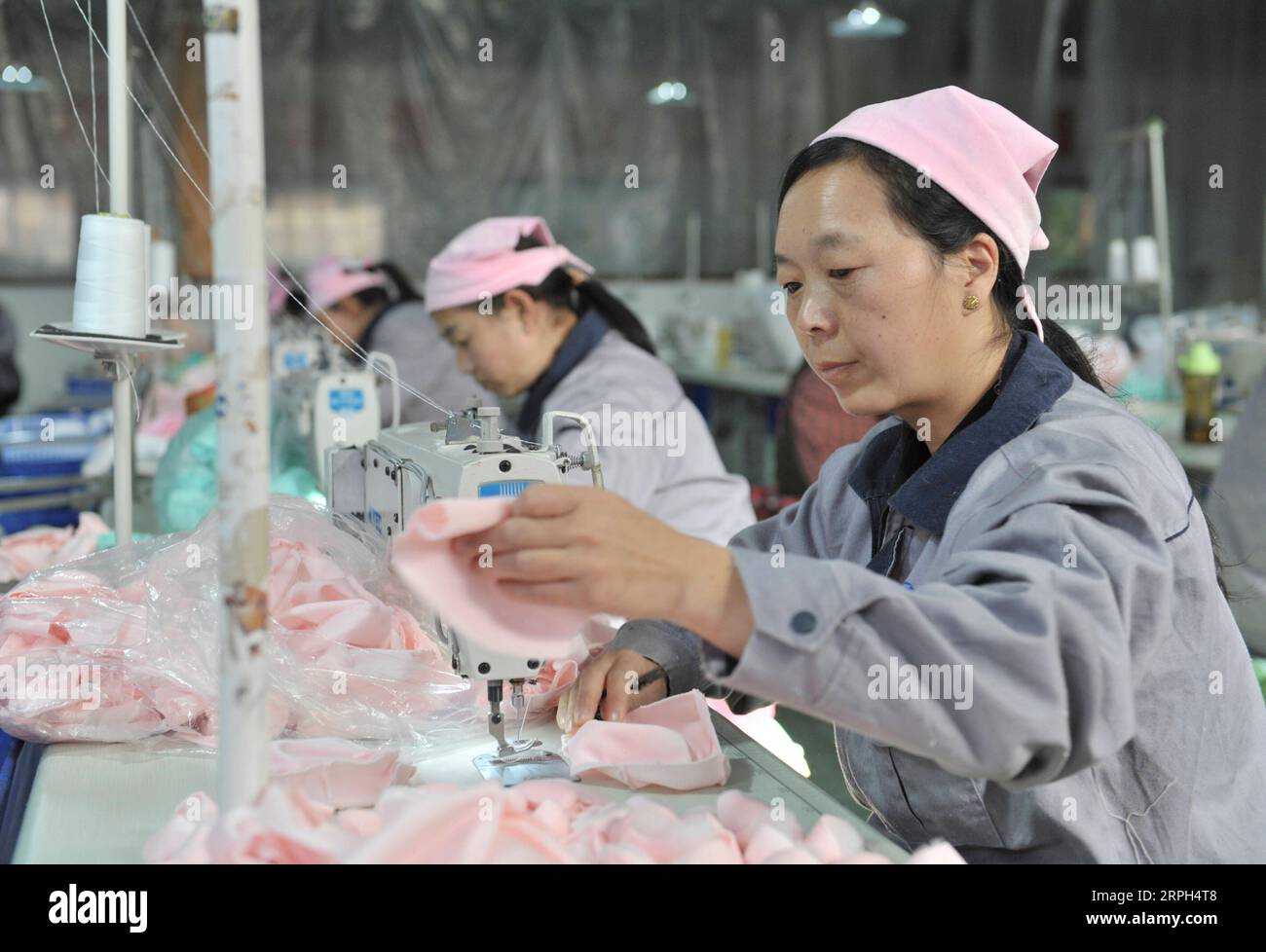 China henan luoning poverty hi-res stock photography and images - Alamy