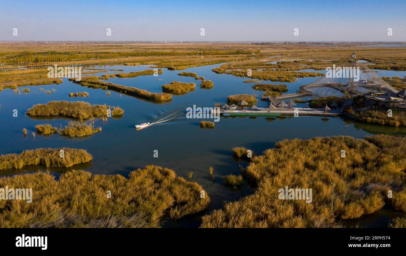 Shahu lake hi-res stock photography and images - Alamy