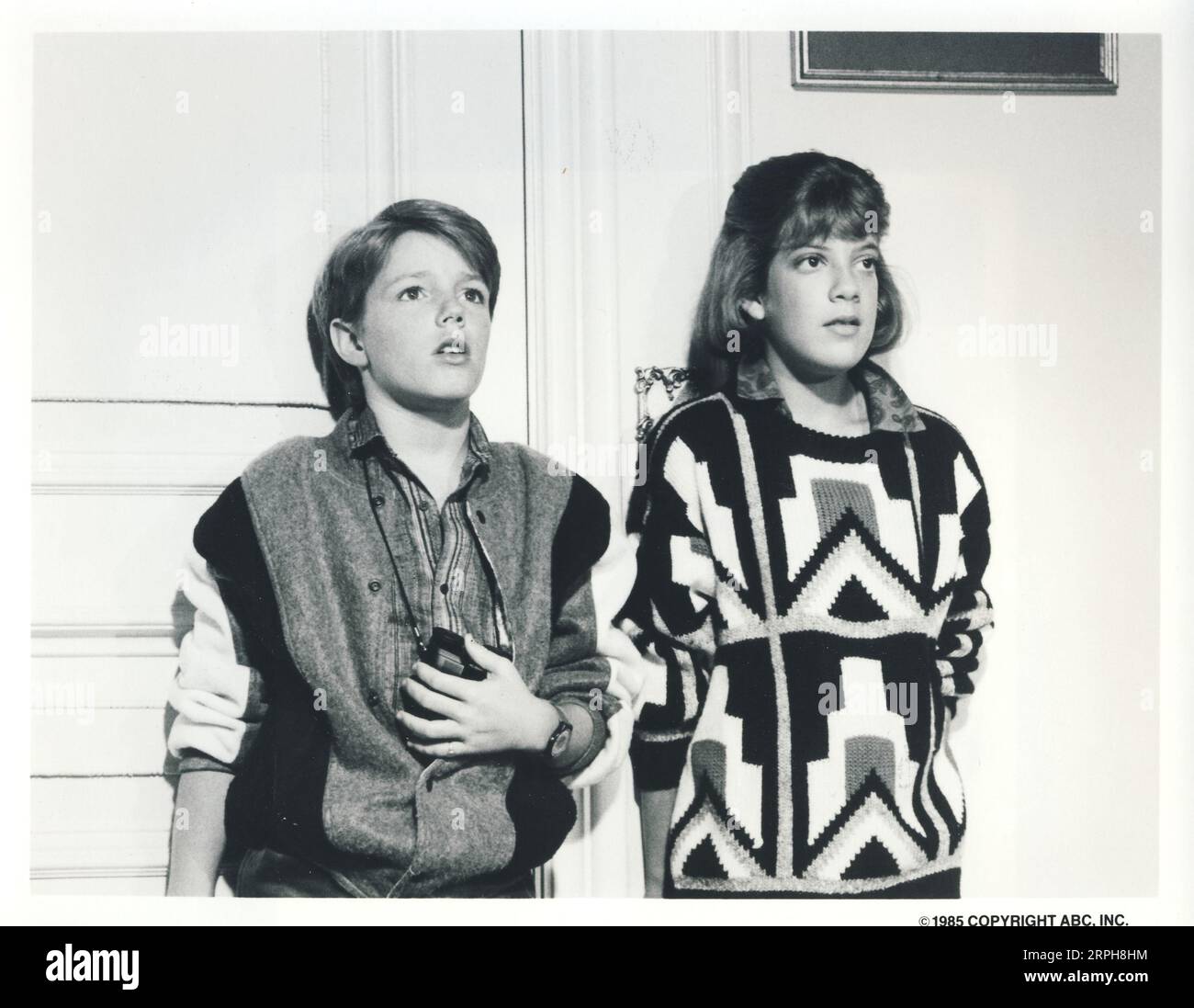 HOTEL TV Series JAMES BROLIN Connie Sellecca Stock Photo - Alamy