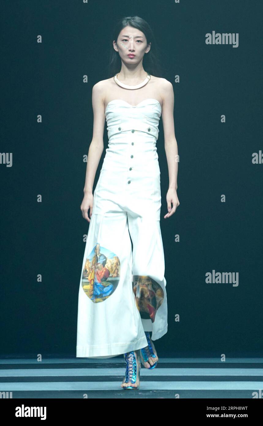 H w textileschen hi-res stock photography and images - Alamy