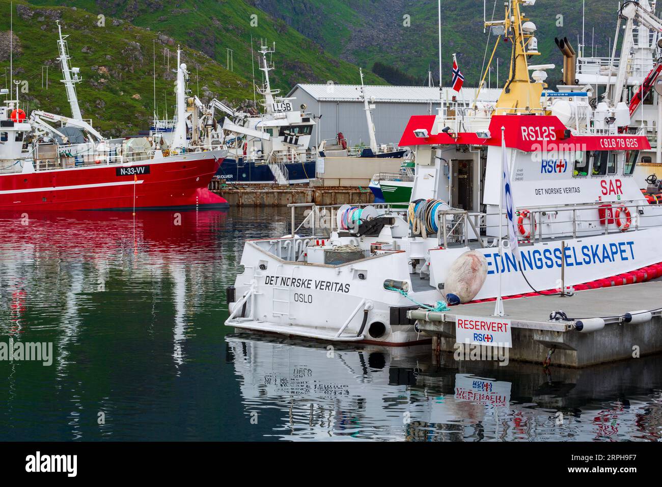 Ballstad fishing village, Lofoten Islands, Nordland County, Norway ...