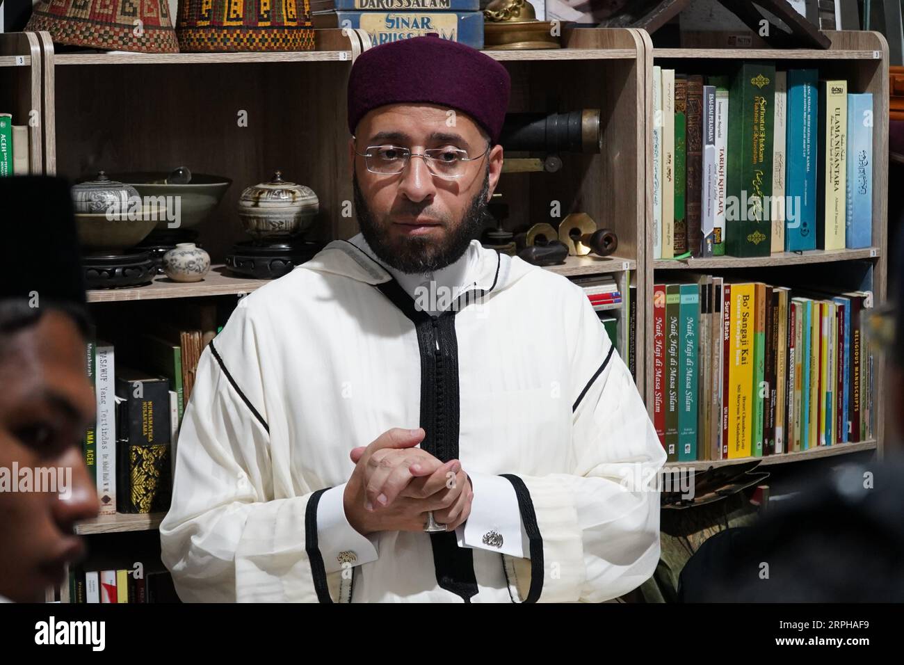 Hadith library hi-res stock photography and images - Alamy