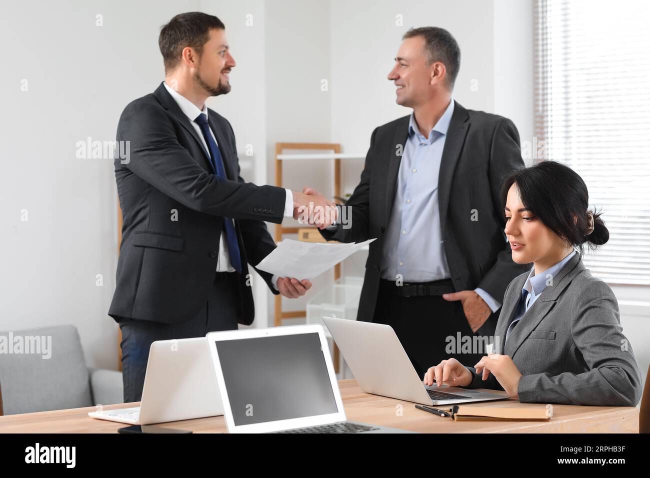 Job consultants hi-res stock photography and images - Alamy