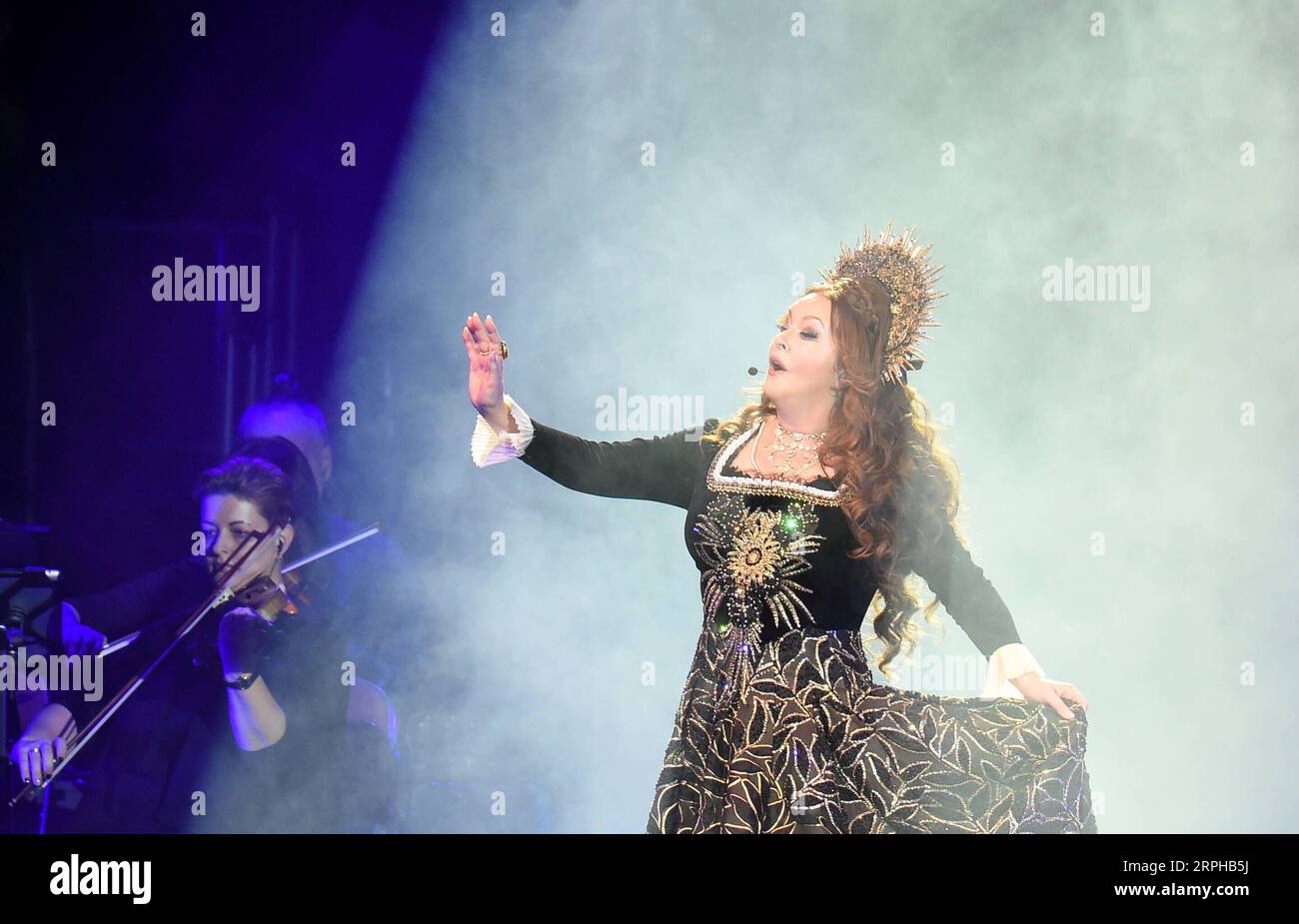 Sarah brightman singer hi-res stock photography and images - Alamy