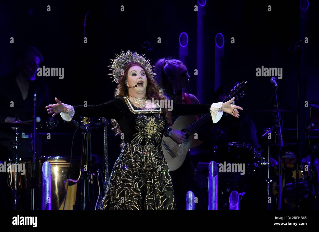Sarah brightman singer hi-res stock photography and images - Alamy