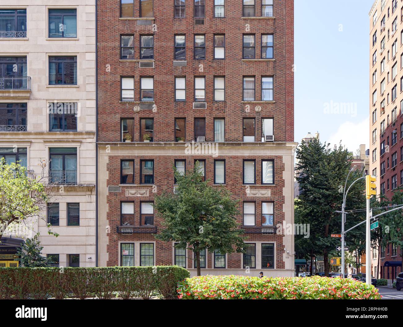 Upper East Side: Emery Roth designed 1112 Park Avenue in Colonial ...